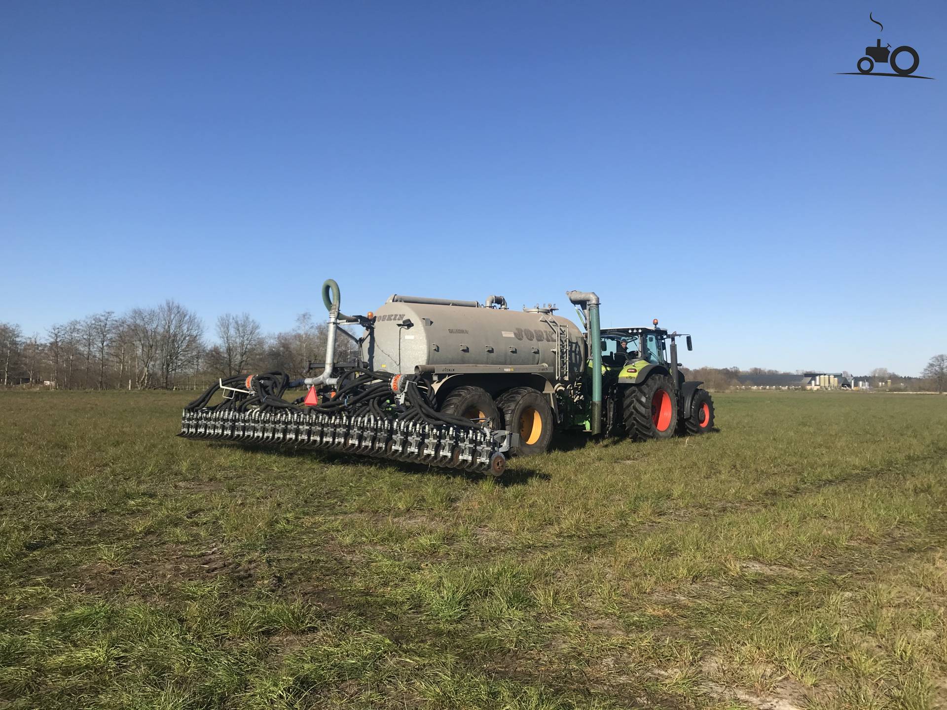 Foto Claas Axion 830 #1342501