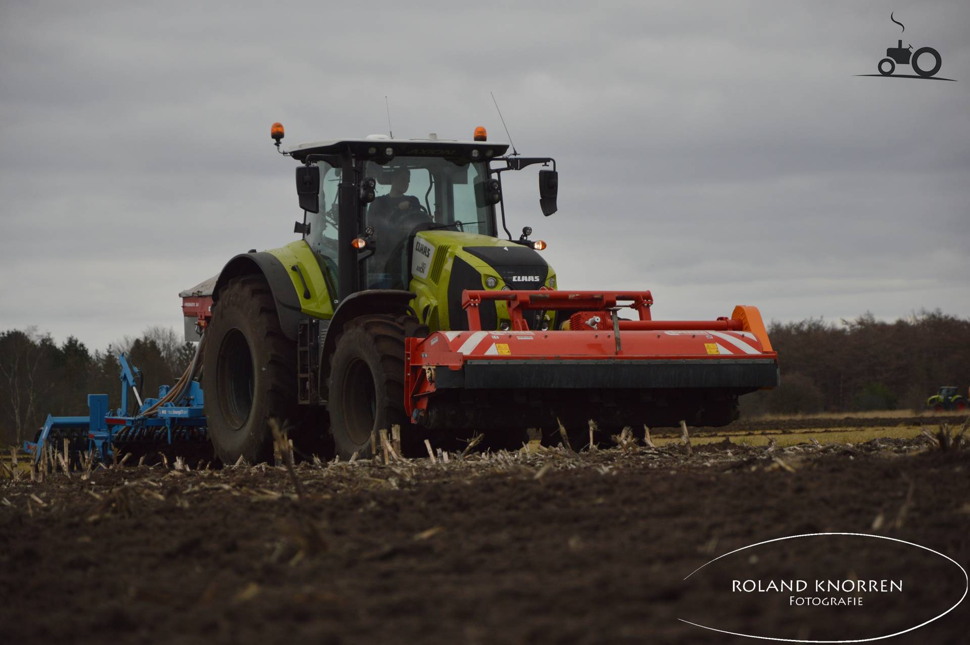 Foto Claas Axion 810 #1407345