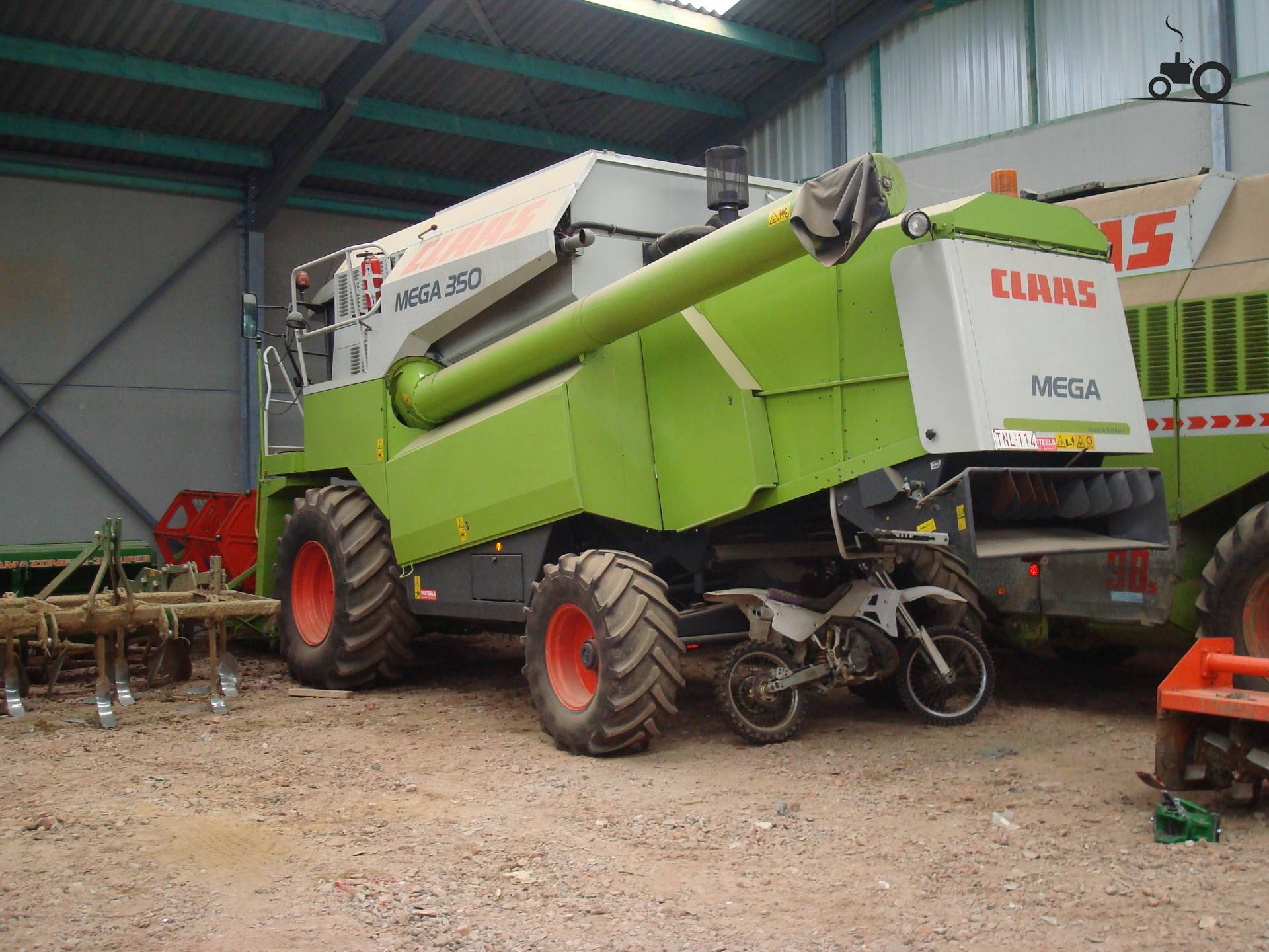 Foto Claas Mega 370 #140895