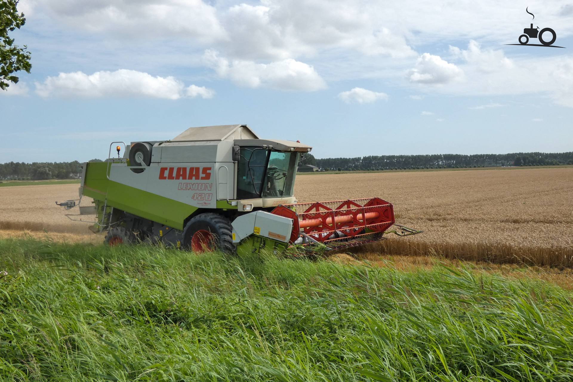 Foto Claas Lexion 420 #1433191