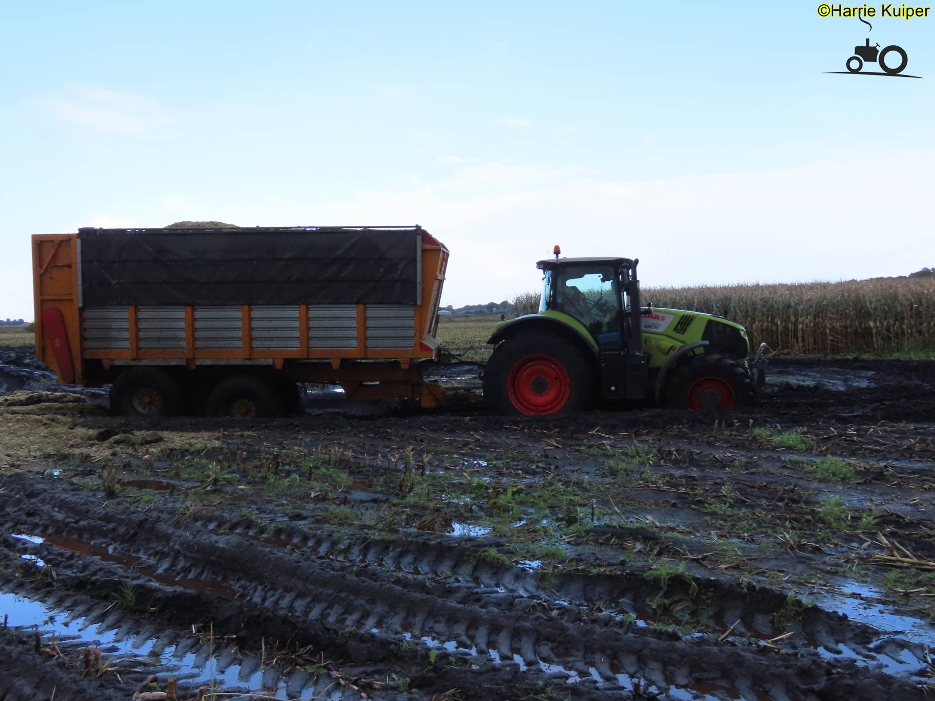 Foto Claas Axion 850 van Loonbedrijf gebr. Poppink