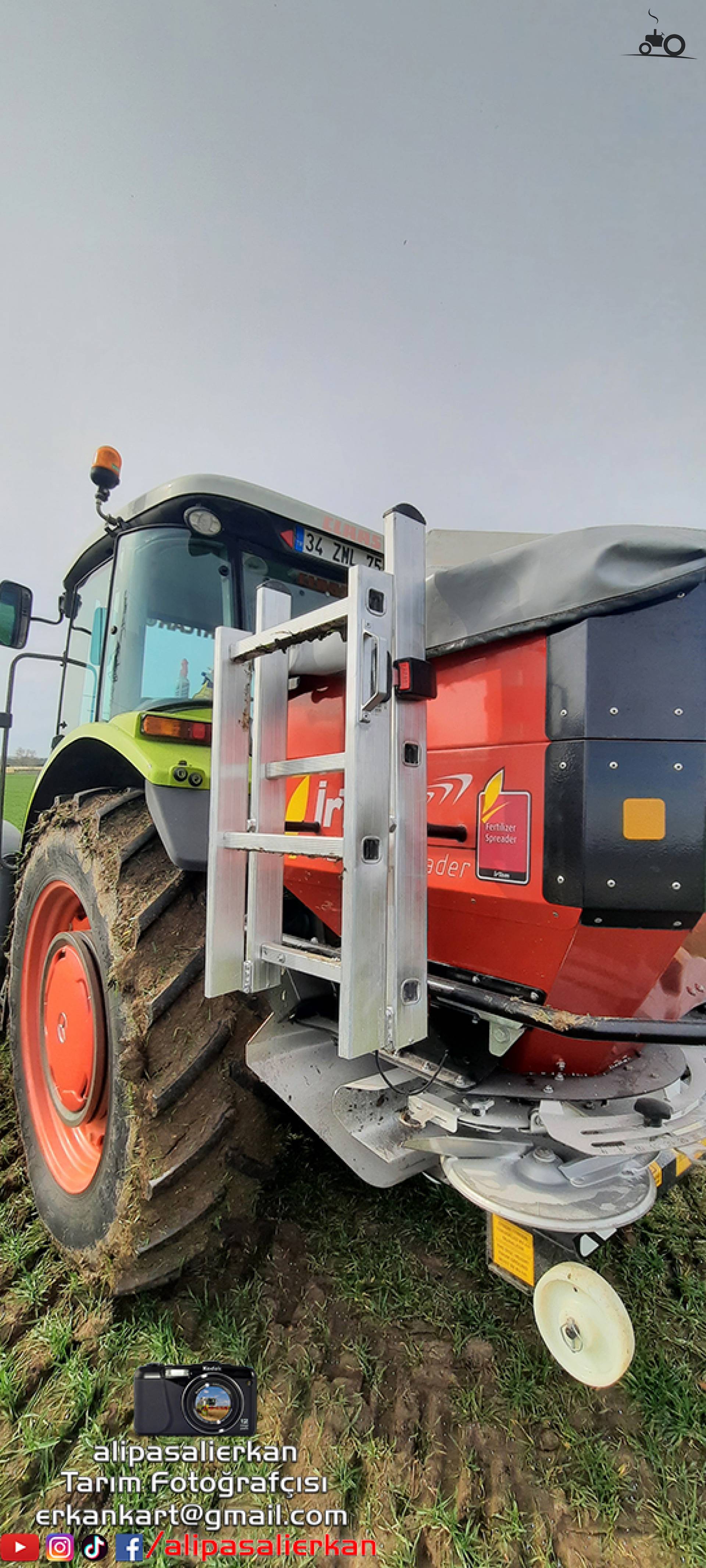 Foto Claas Ares 557 #1462121