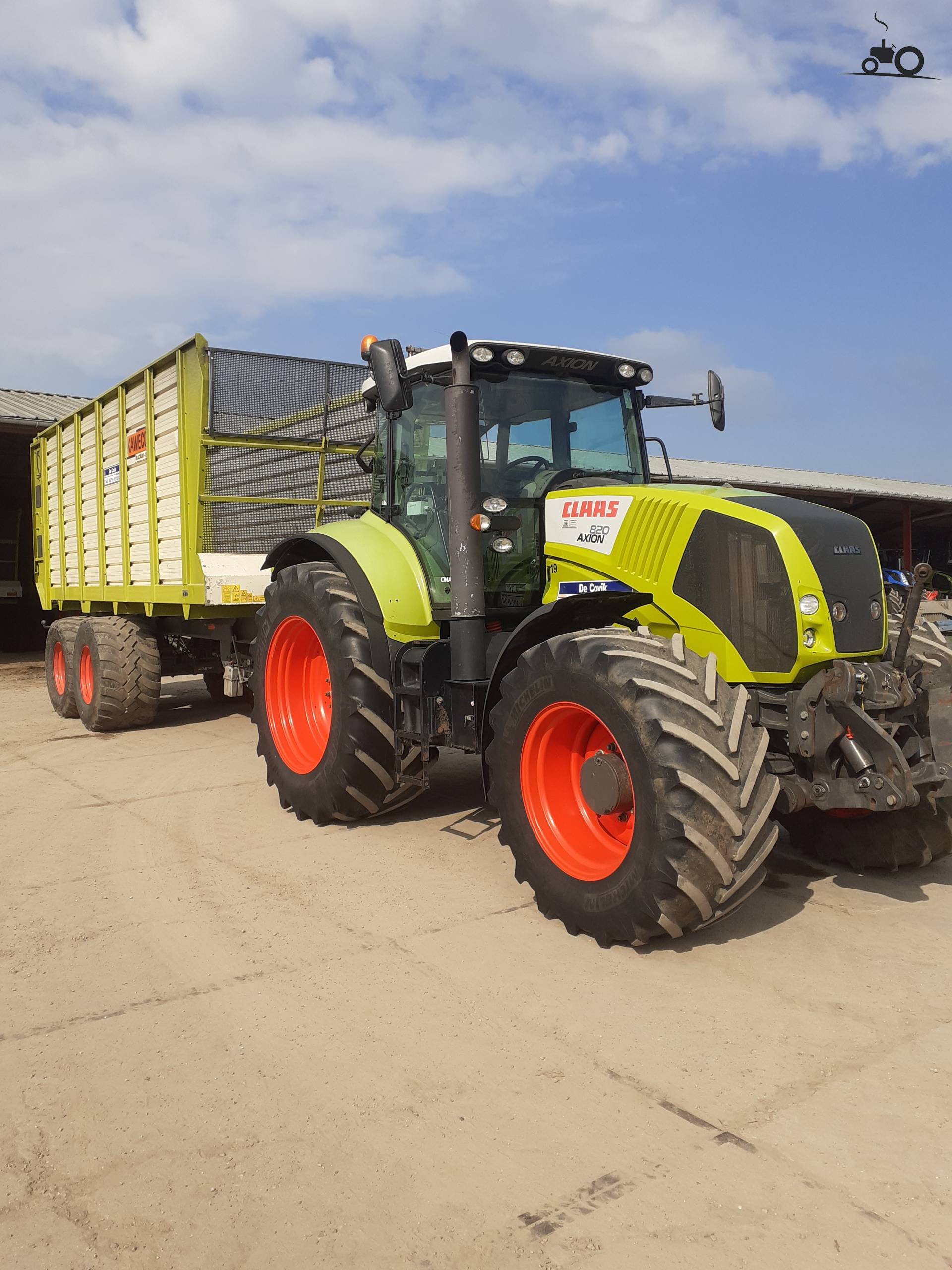 Claas Axion 820