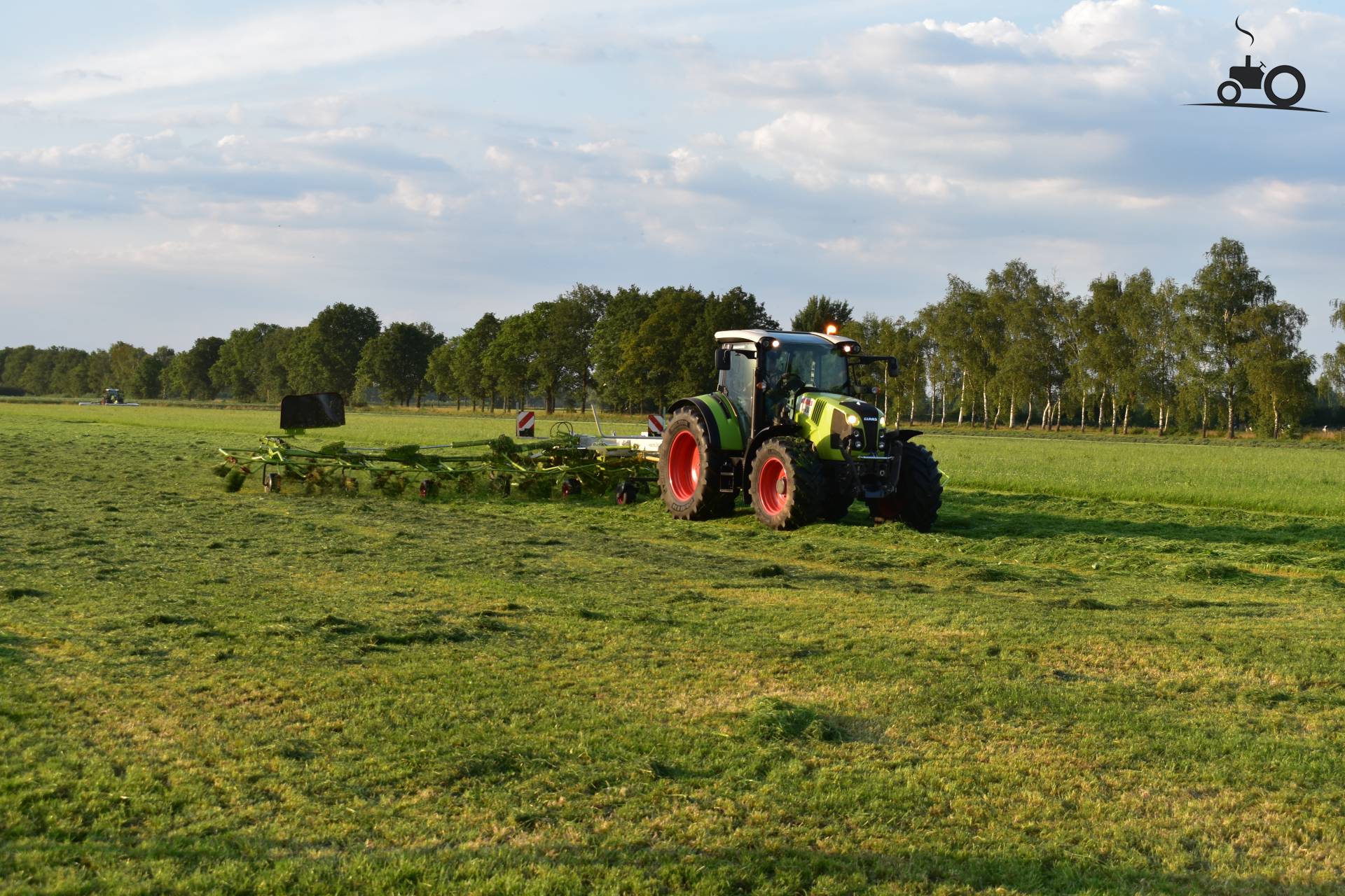 Foto Claas Arion 460 #1480654