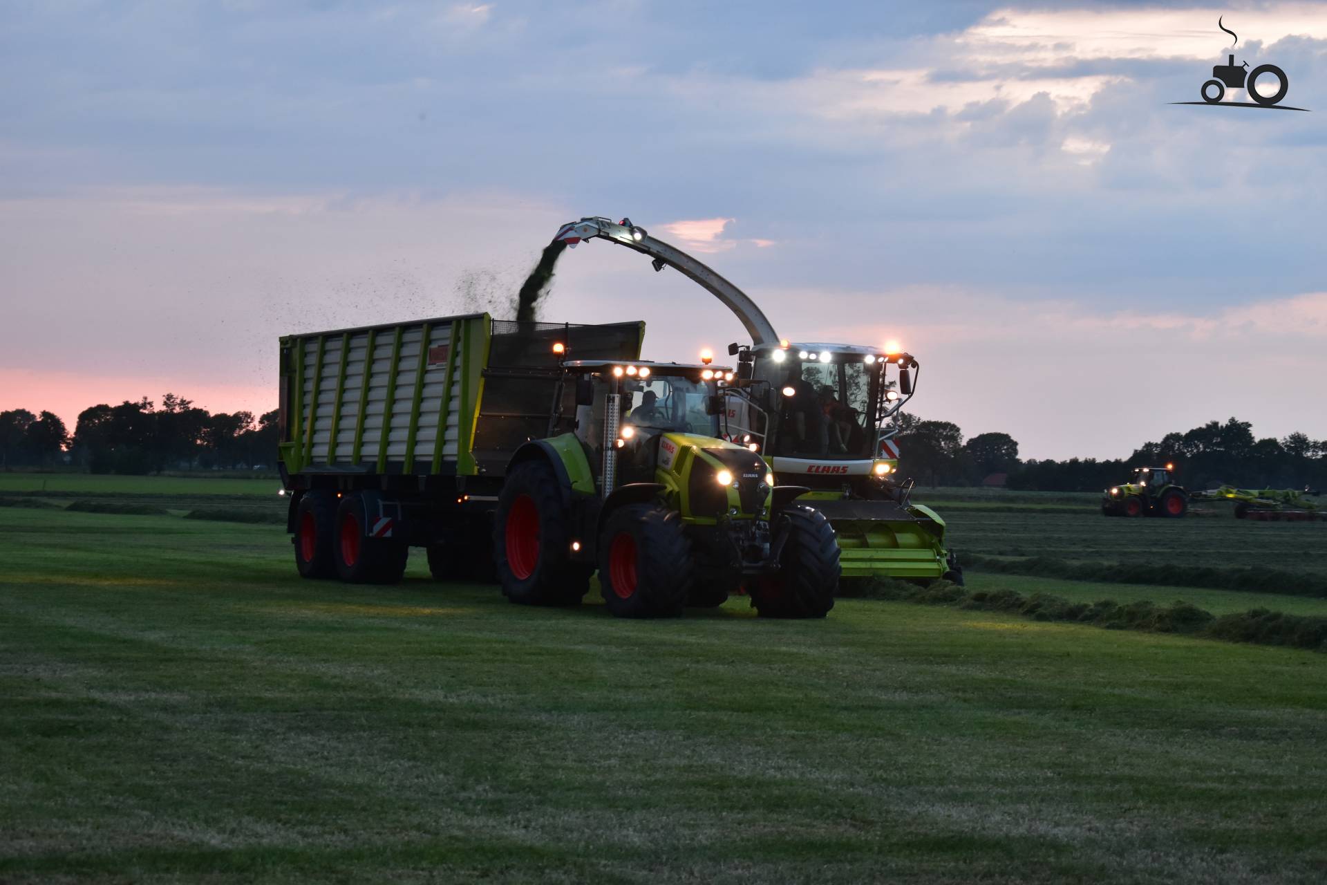 Foto Claas Axion 810 #1485400