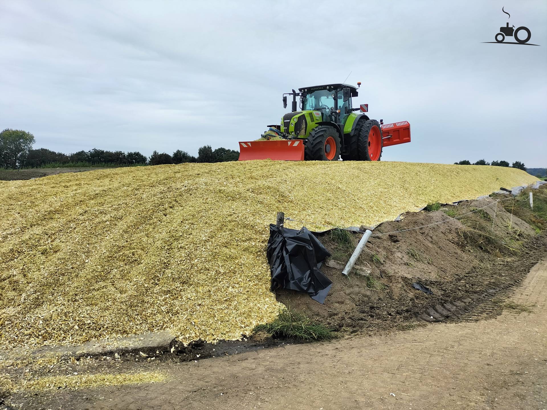Foto Claas Arion 650 van H Vrieling