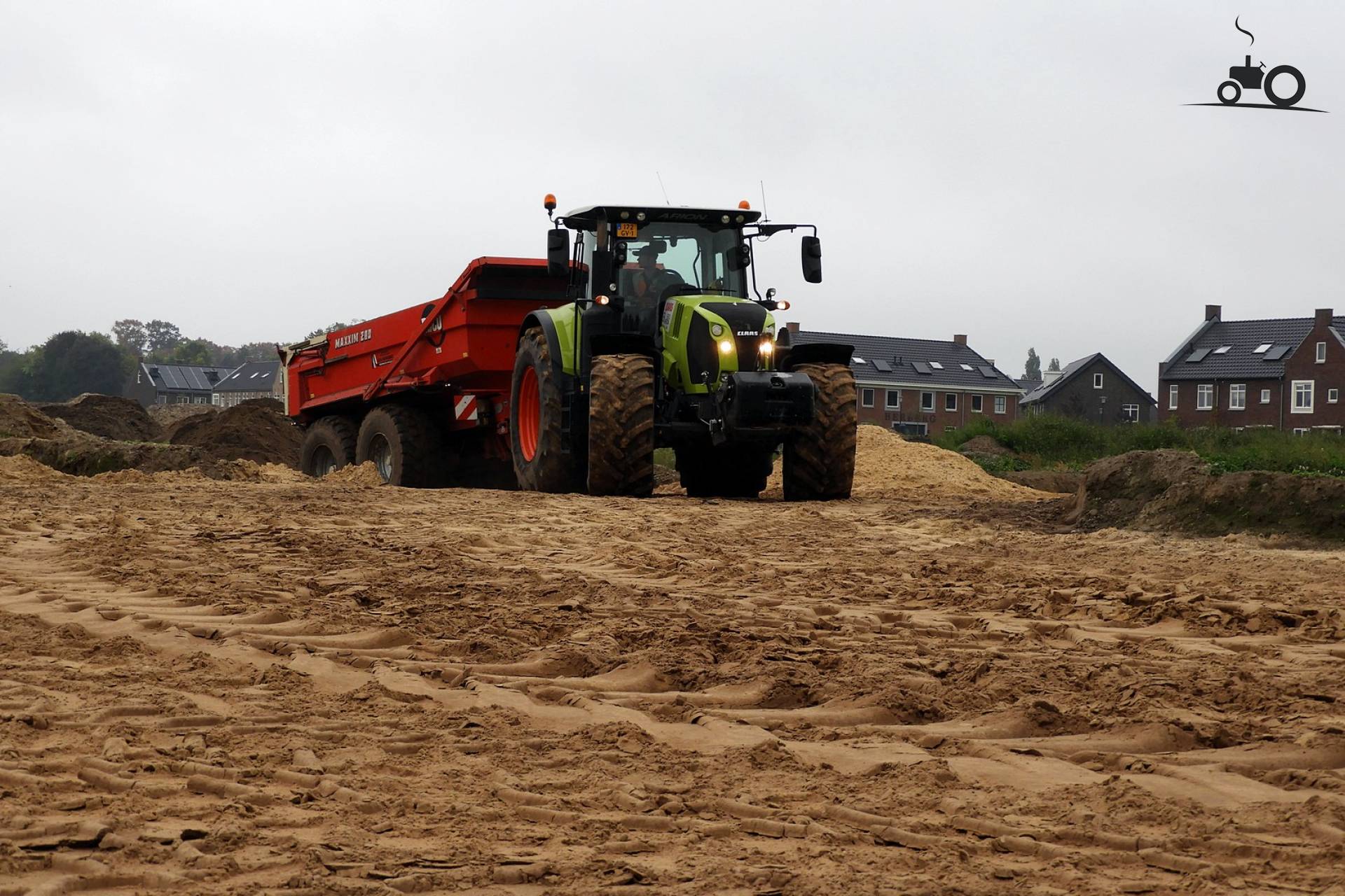 Foto Claas Arion 650 #1500882