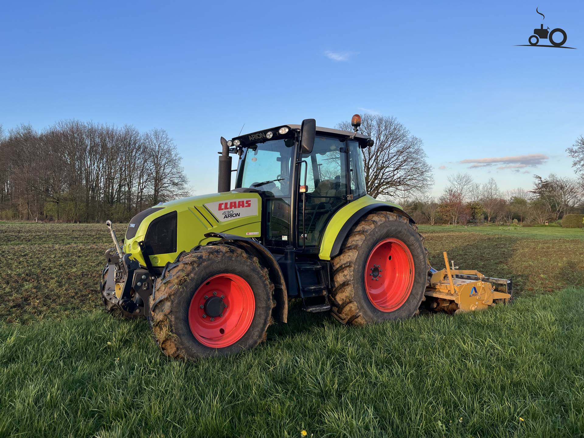 Foto Claas Arion 430 #1515123