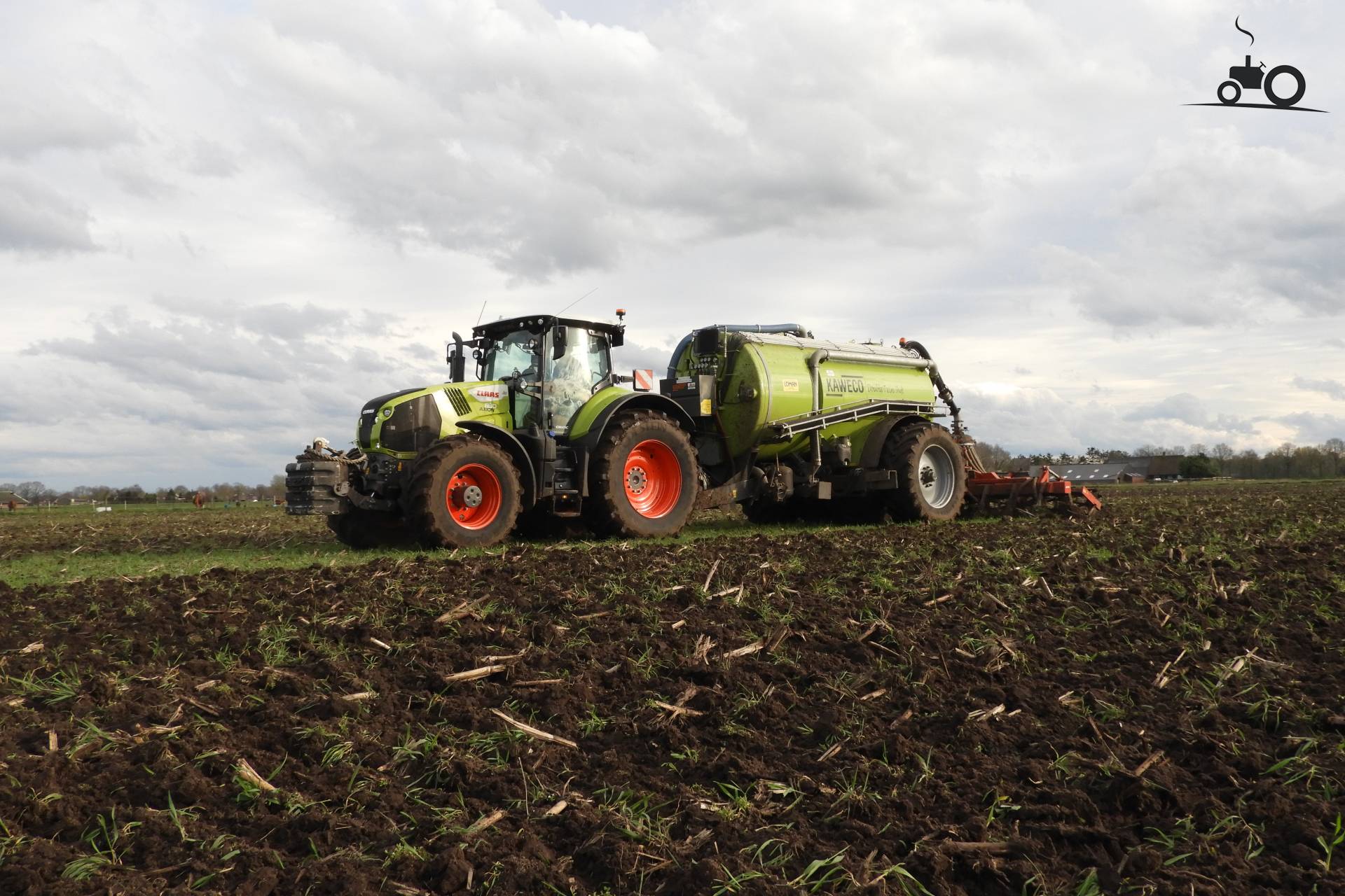 Foto Claas Axion 830 #1564450