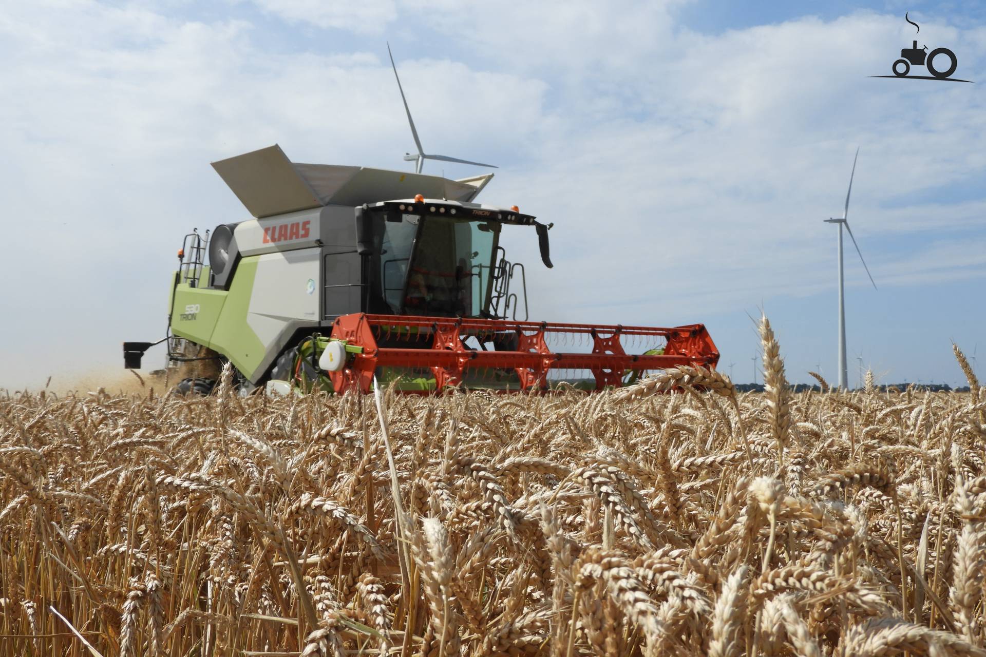 Foto Claas Trion 530 #1586833