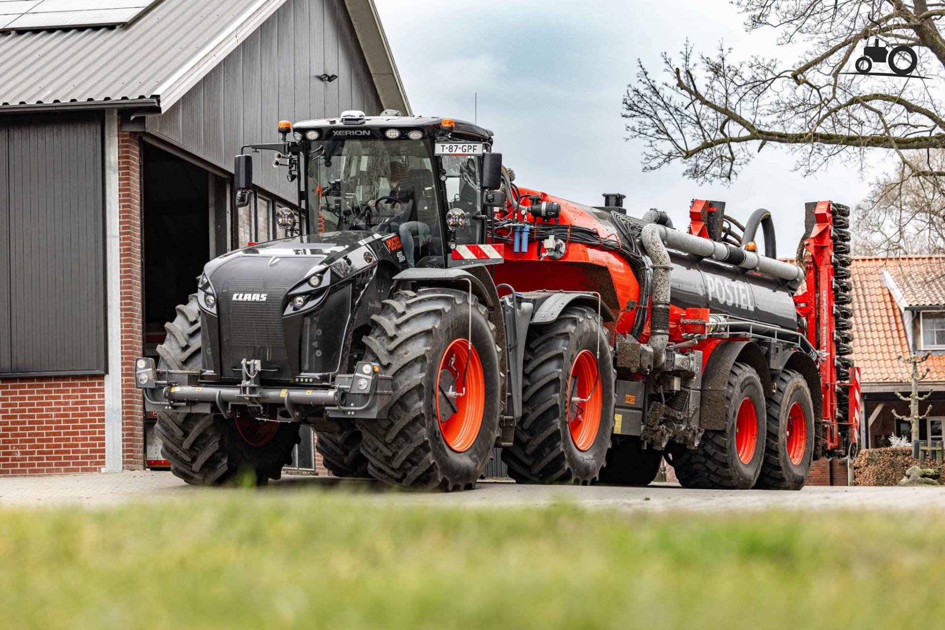 Foto Claas Xerion 4200 #1609642