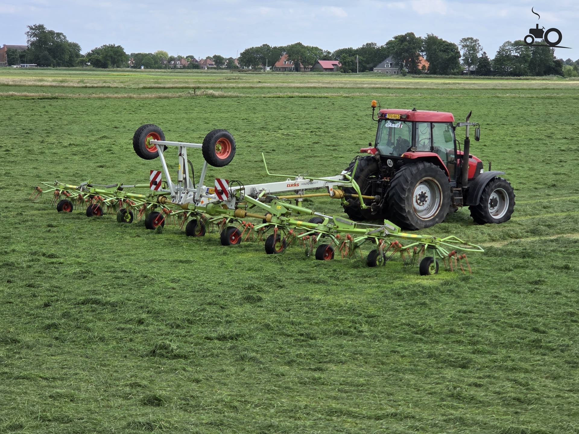 Foto Claas Volto 1320 T #1624064