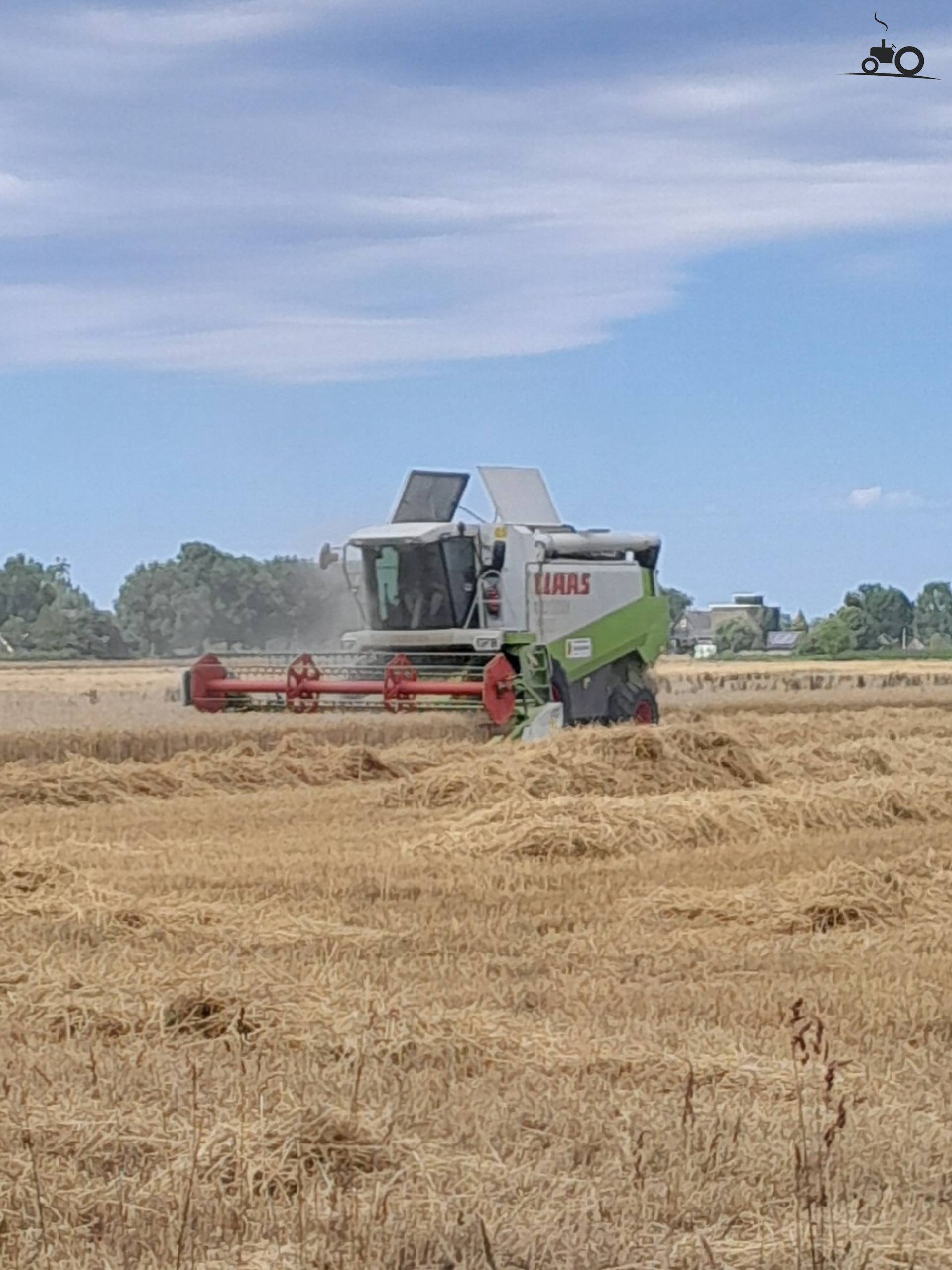 Foto Claas Lexion 420 #1627713
