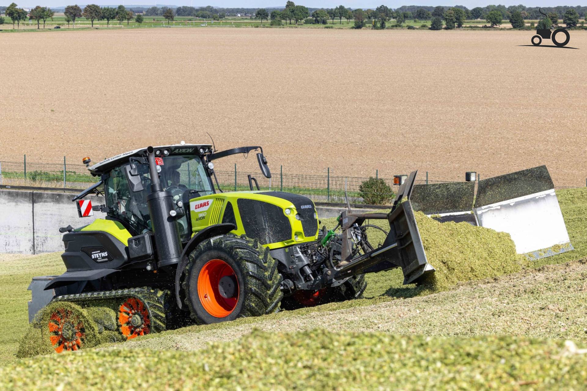 Foto Claas Axion 960 #1637152