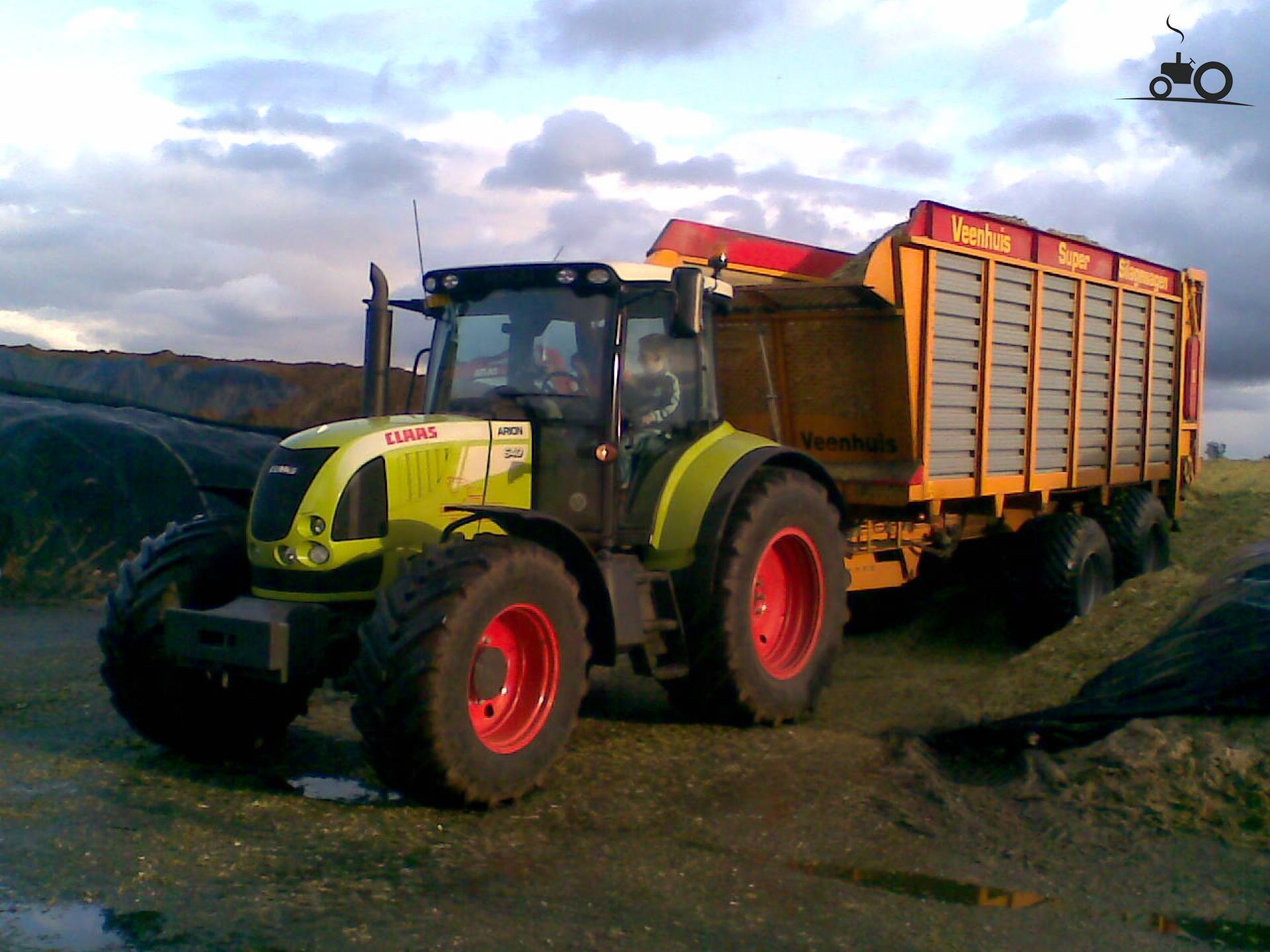 Foto Claas Arion 640 #281652