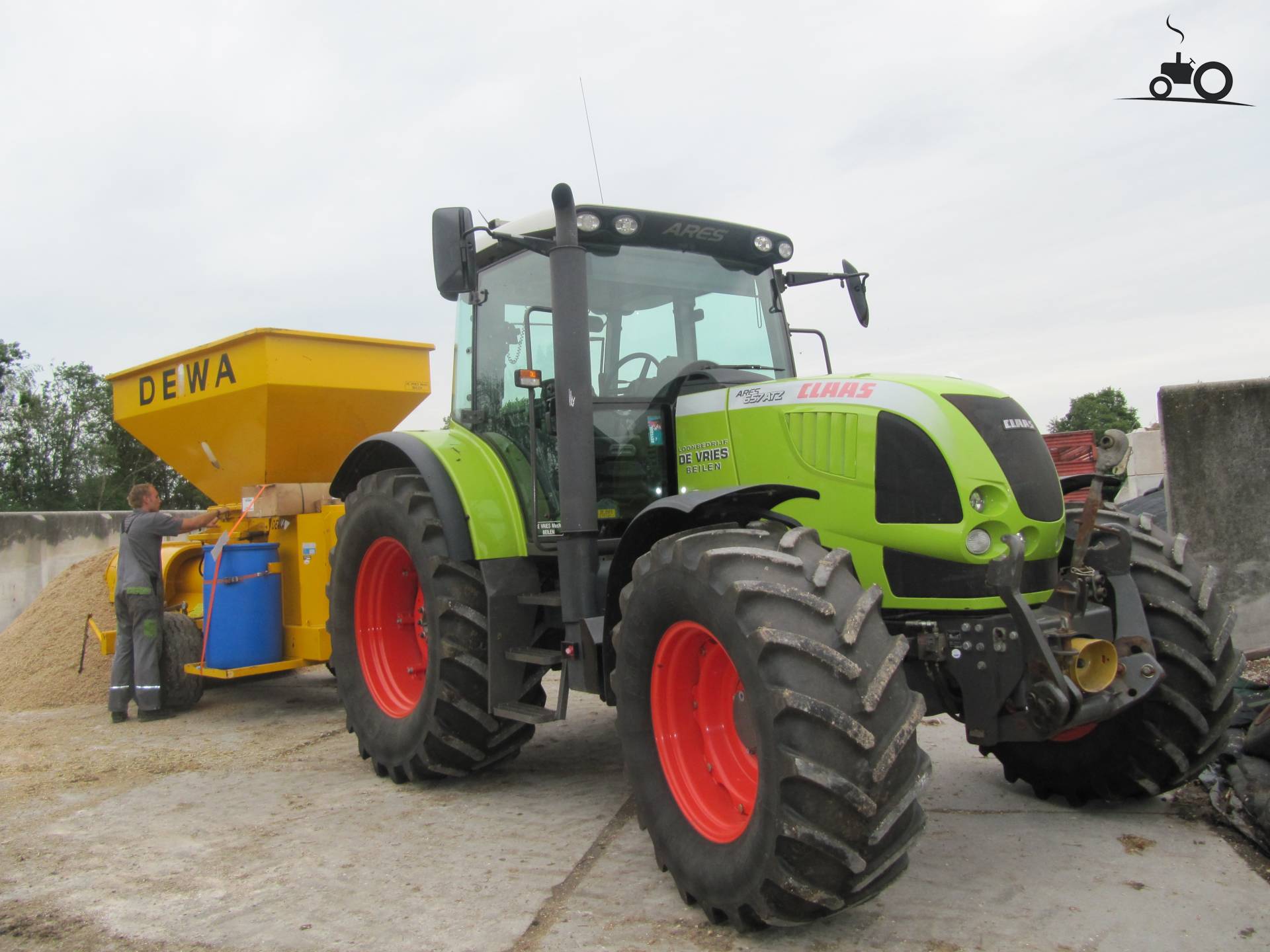 Foto Claas Ares 657 ATZ #383329
