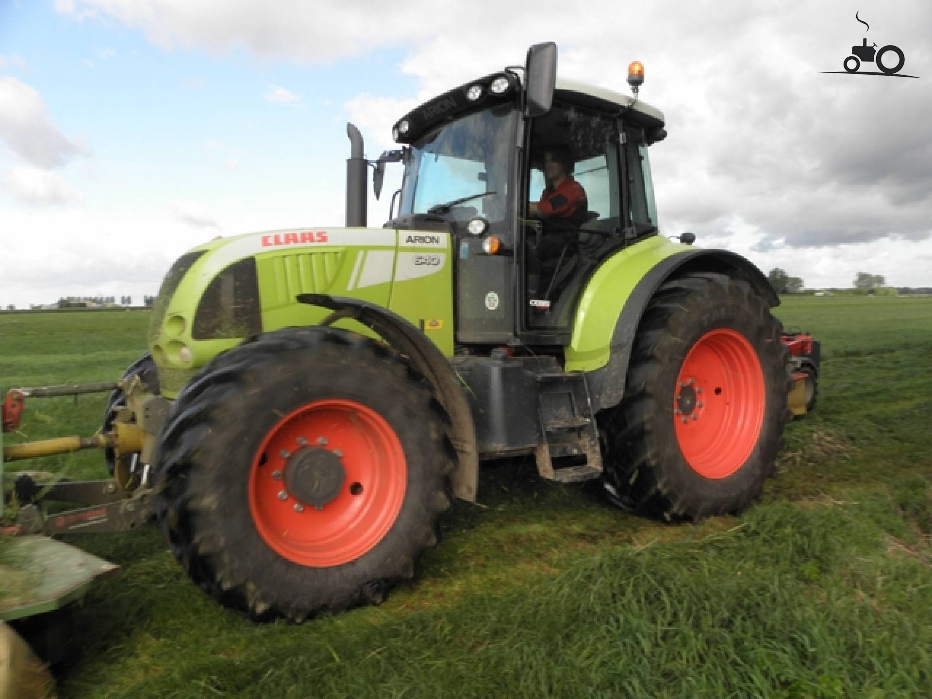 Claas Arion 540