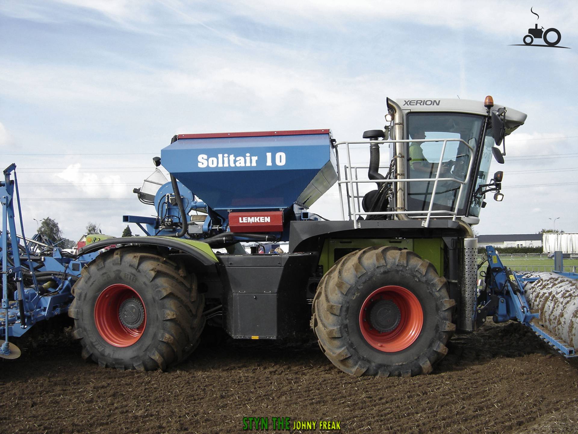 Foto Claas Xerion Saddle Trac 442472