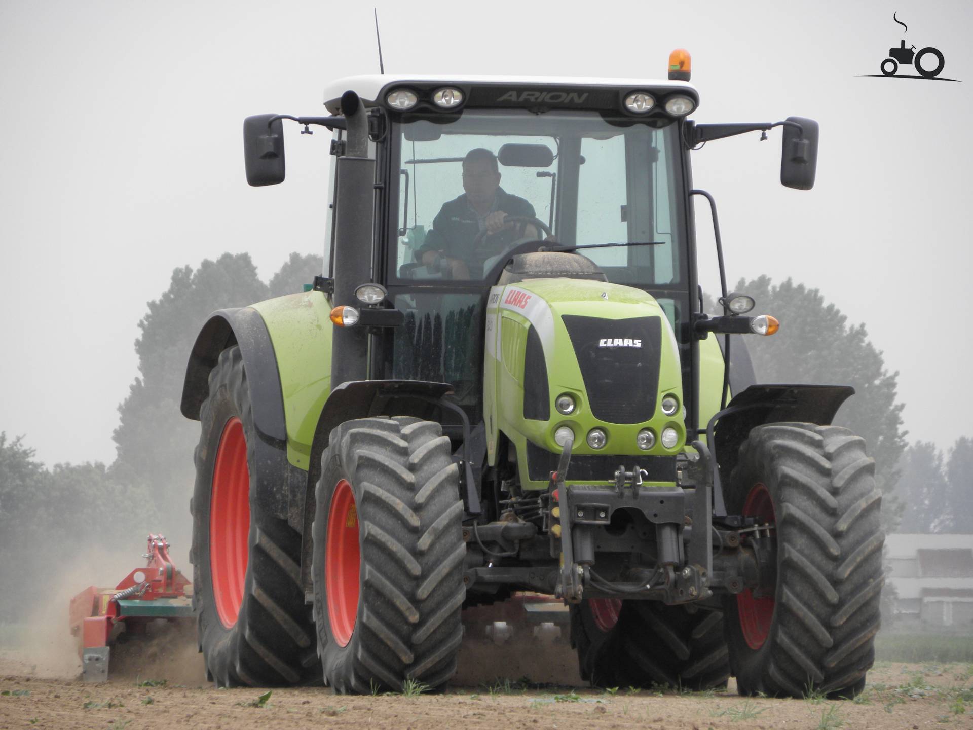 Foto Claas Arion 540 #491262