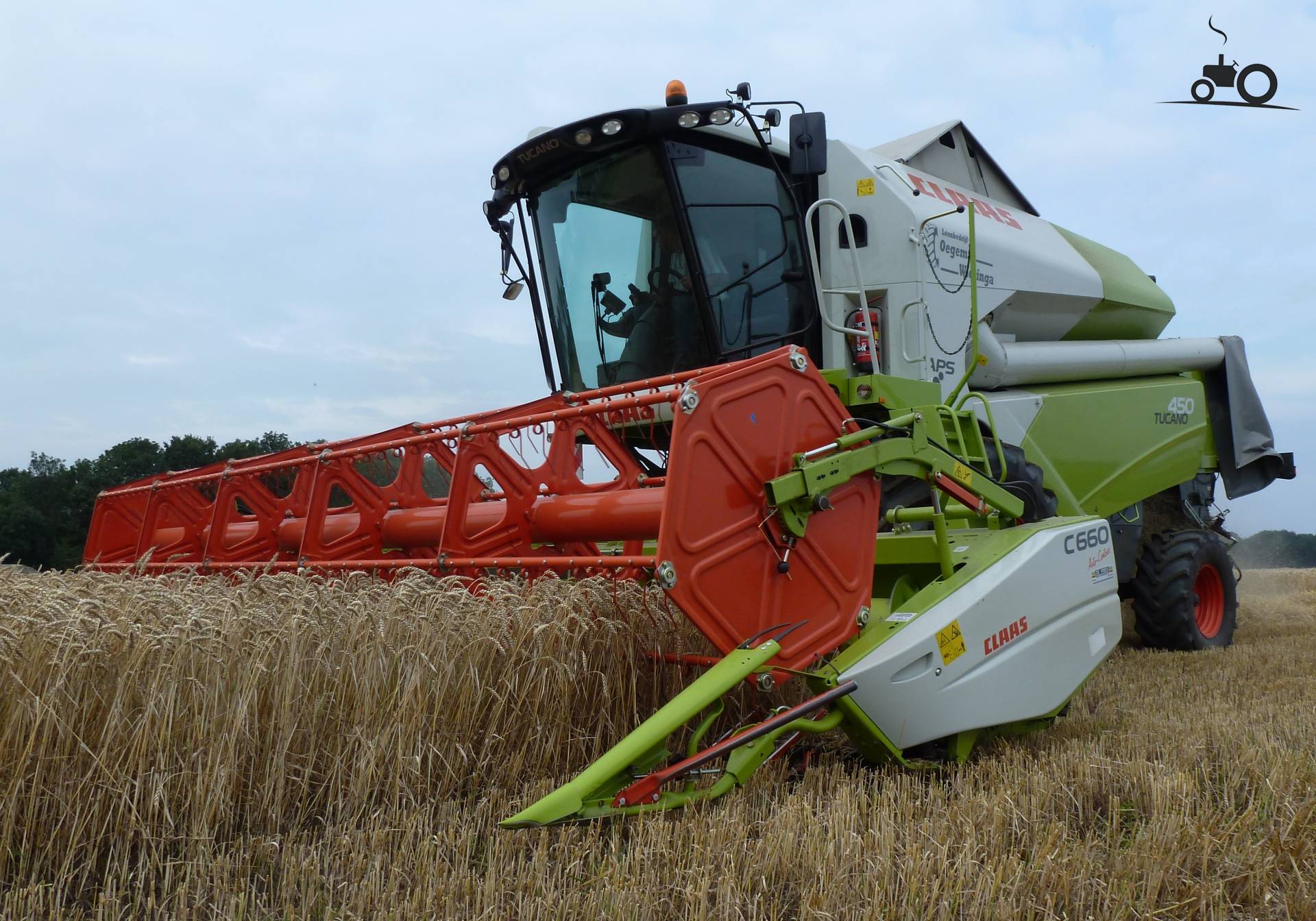 Foto Claas Tucano 450 #521774