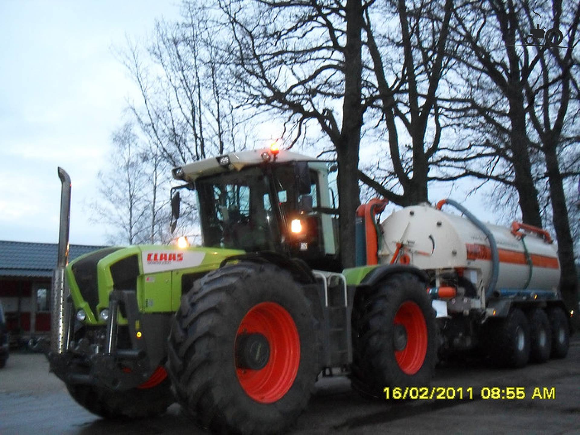 Foto Claas Xerion 3800 VC #577781