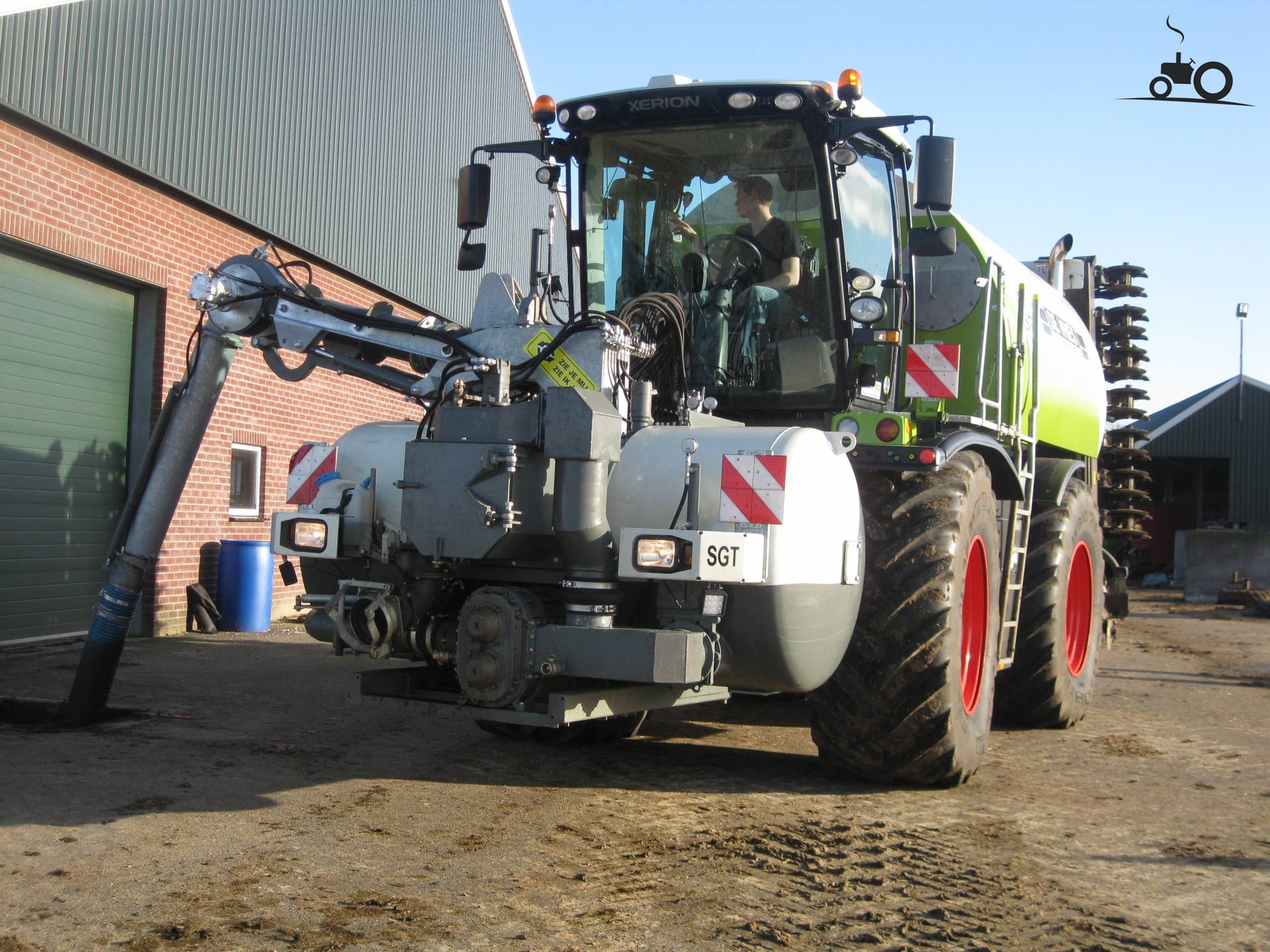 Foto Claas Xerion 3800 VC #606876
