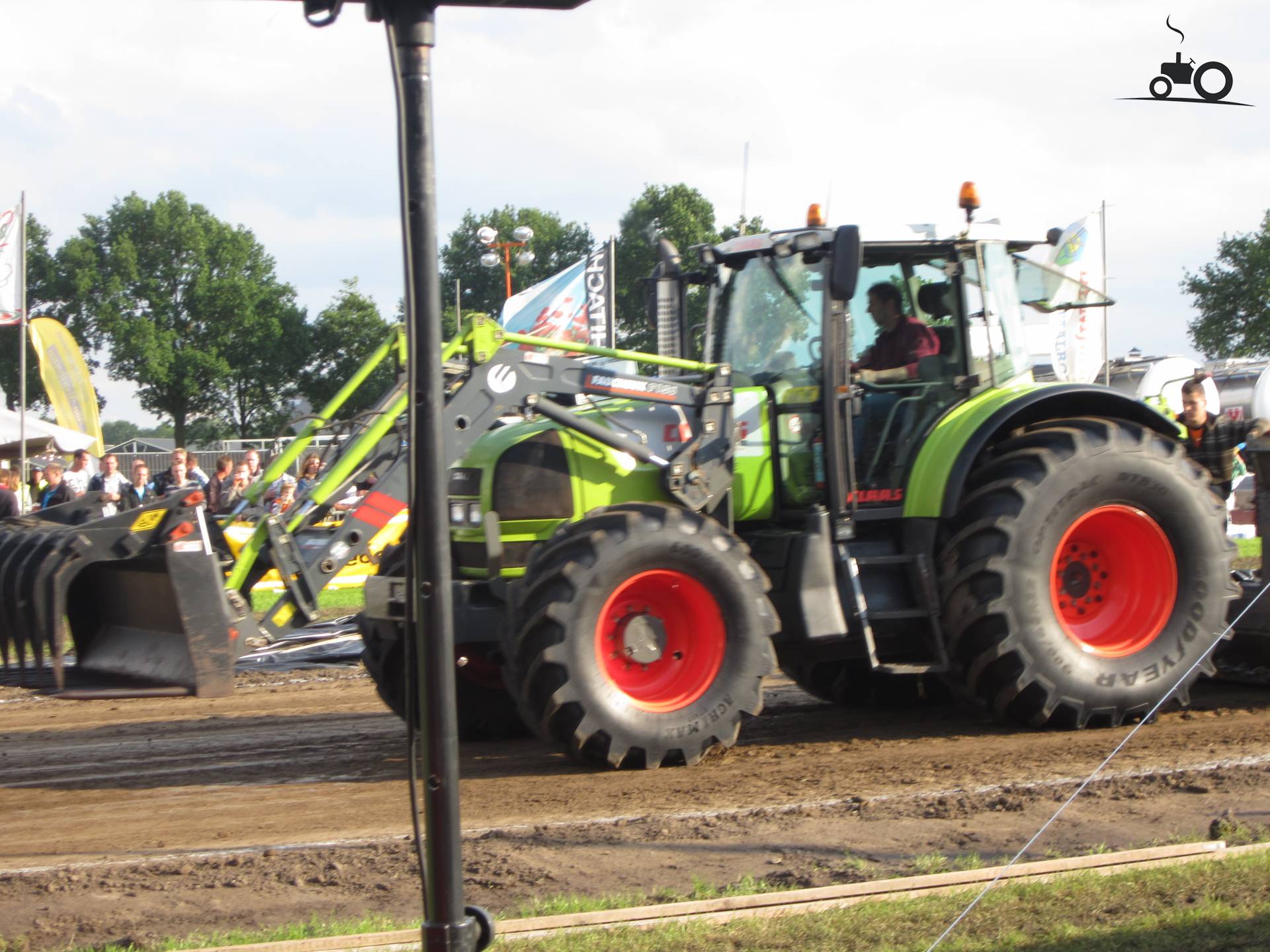 Foto Claas Ares 826 RZ #652065