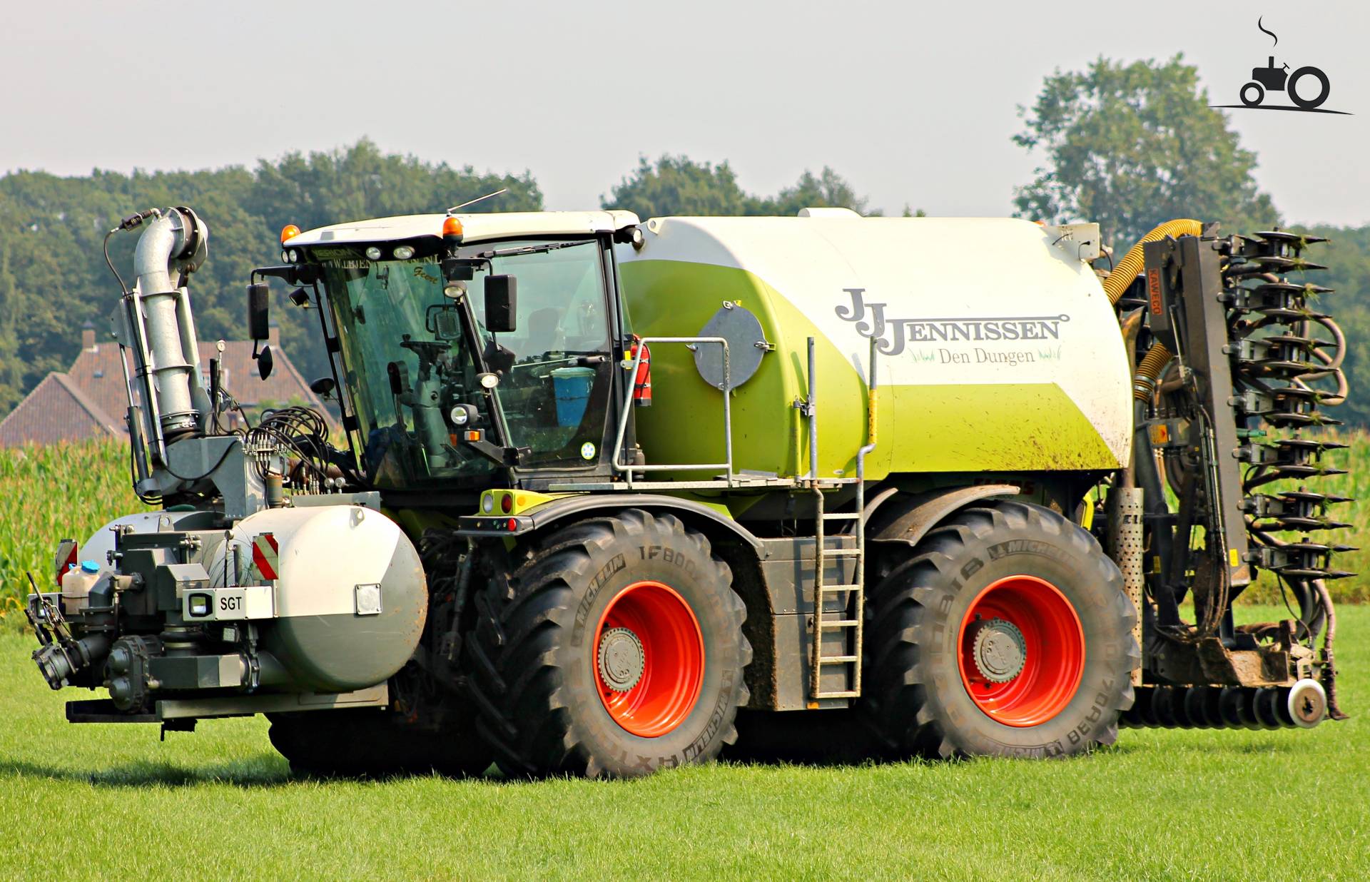 Claas 3800 Xerion