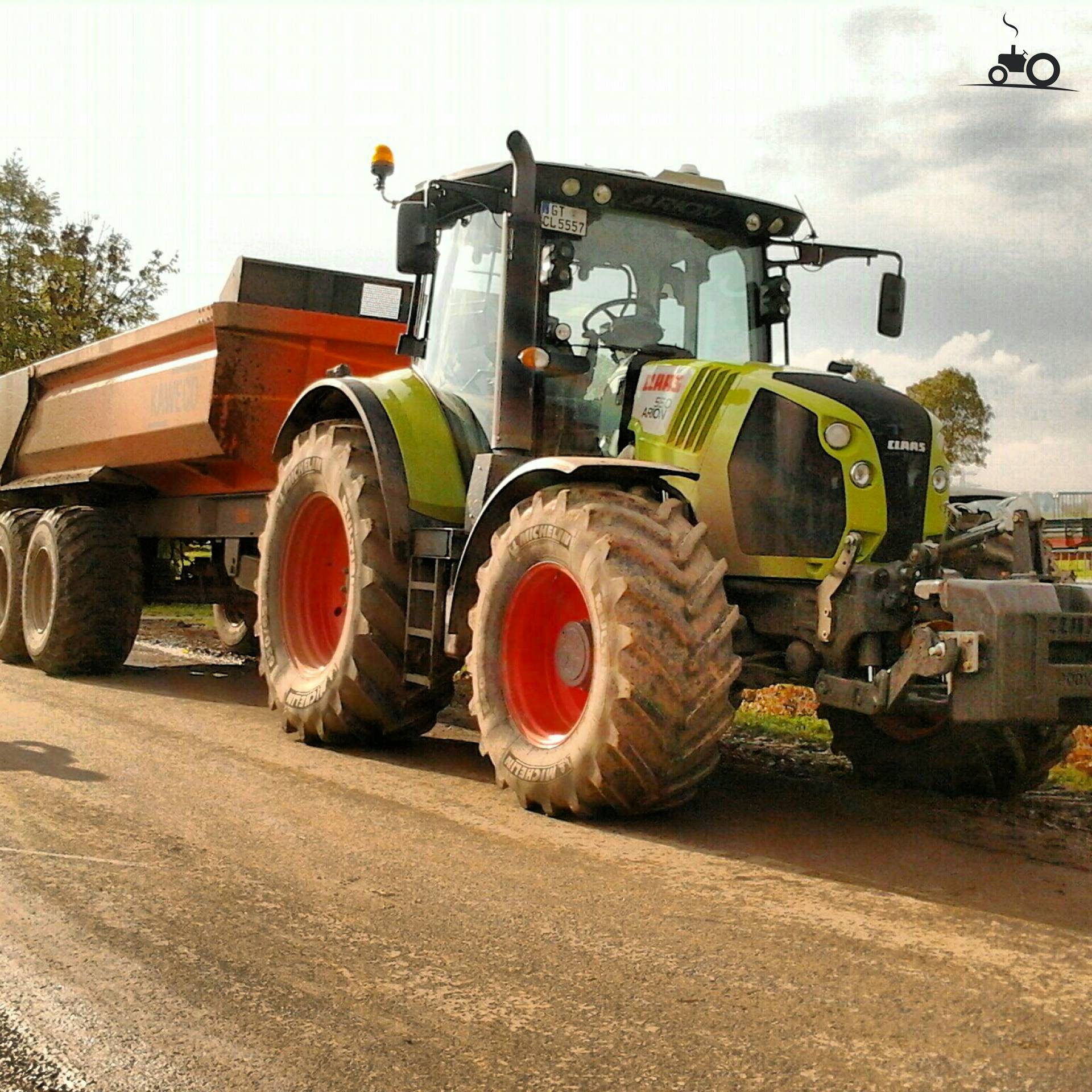Foto Claas Arion 550 #704818