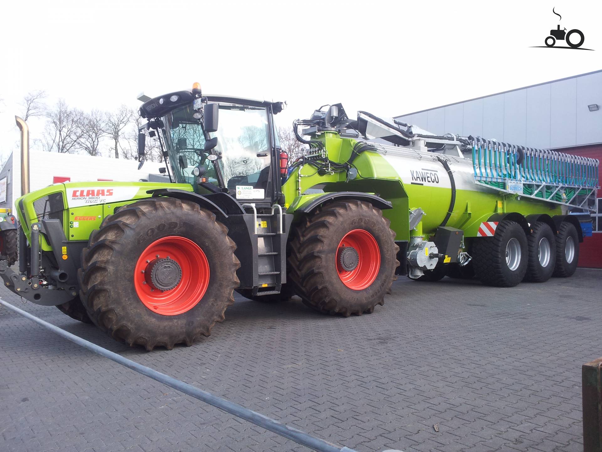 Foto Claas Xerion 3800 TRAC #730965