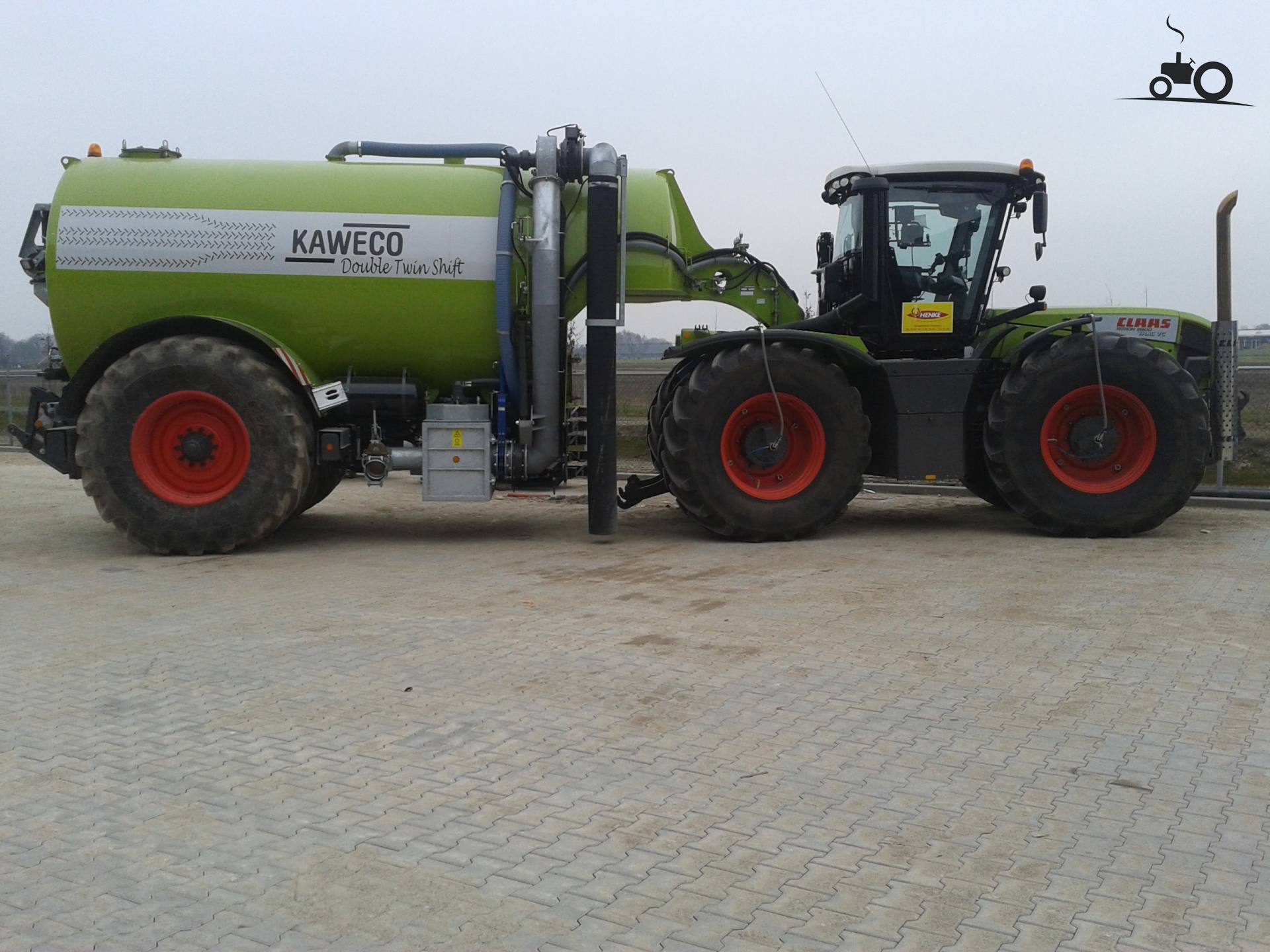 Foto Claas Xerion 3800 VC #736361