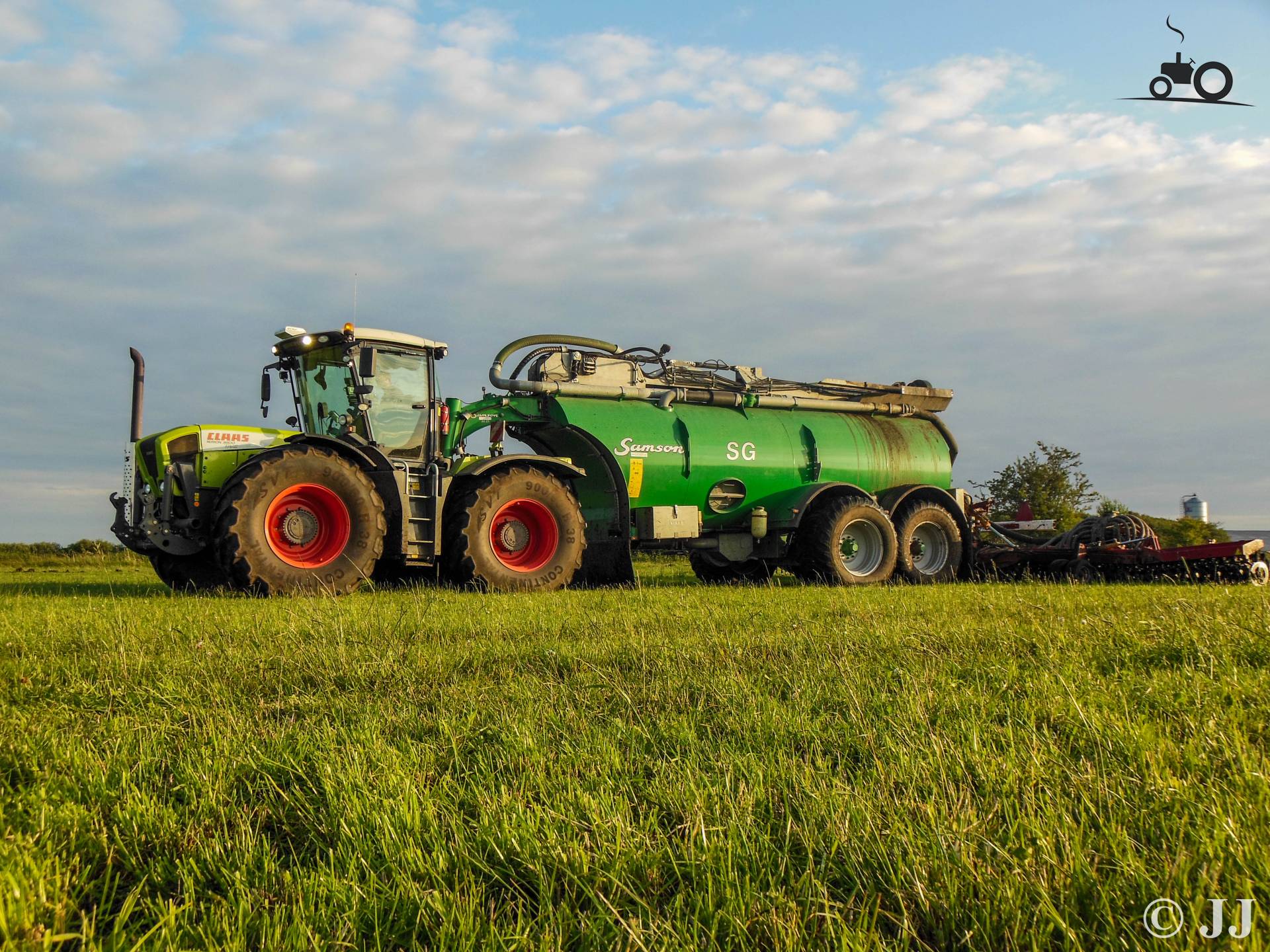 Foto Claas Xerion 3800 TRAC #771778