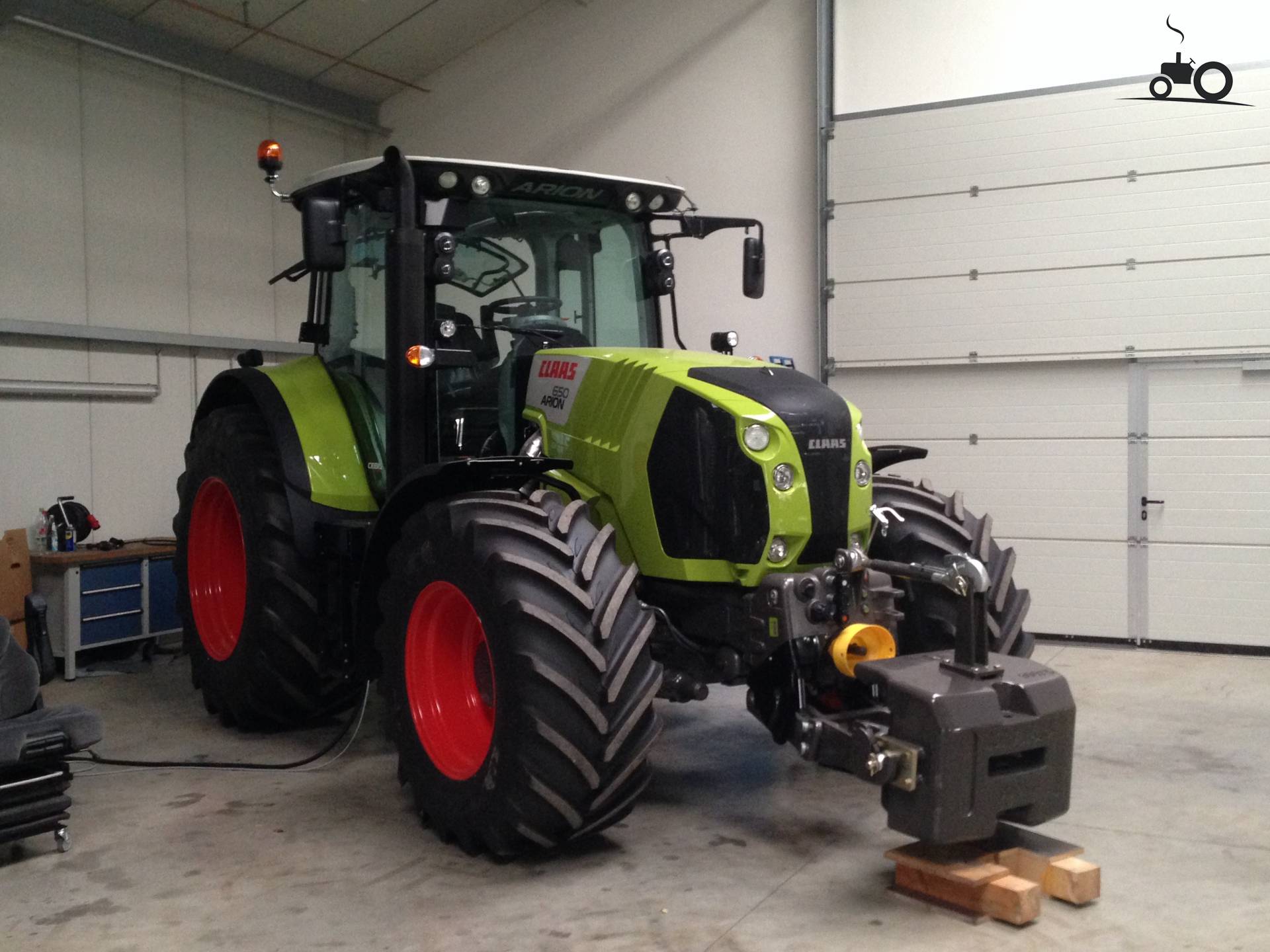 Foto Claas Arion 650 #823593
