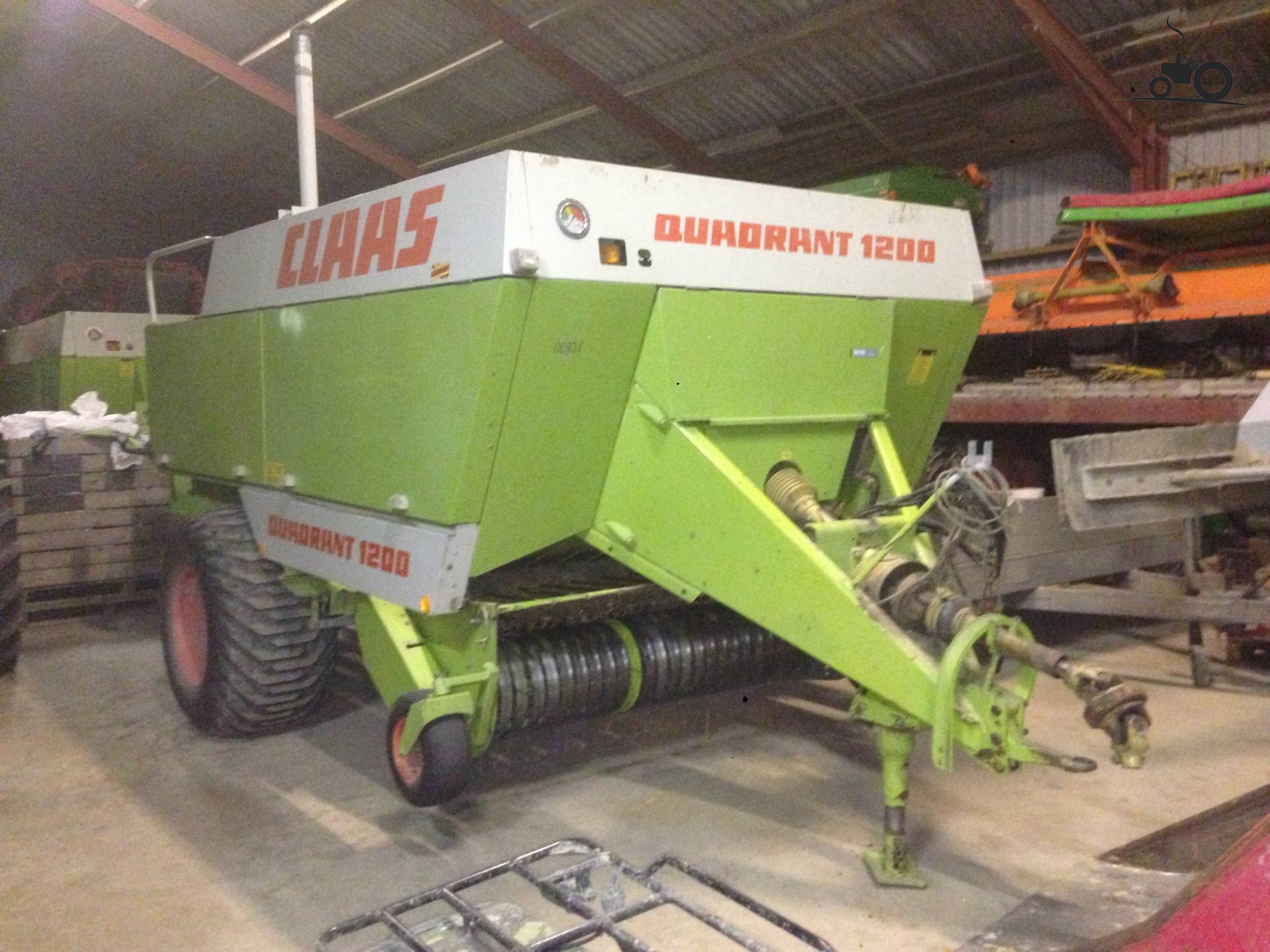 Claas Quadrant 1200 - United Kingdom - Tractor picture #824979