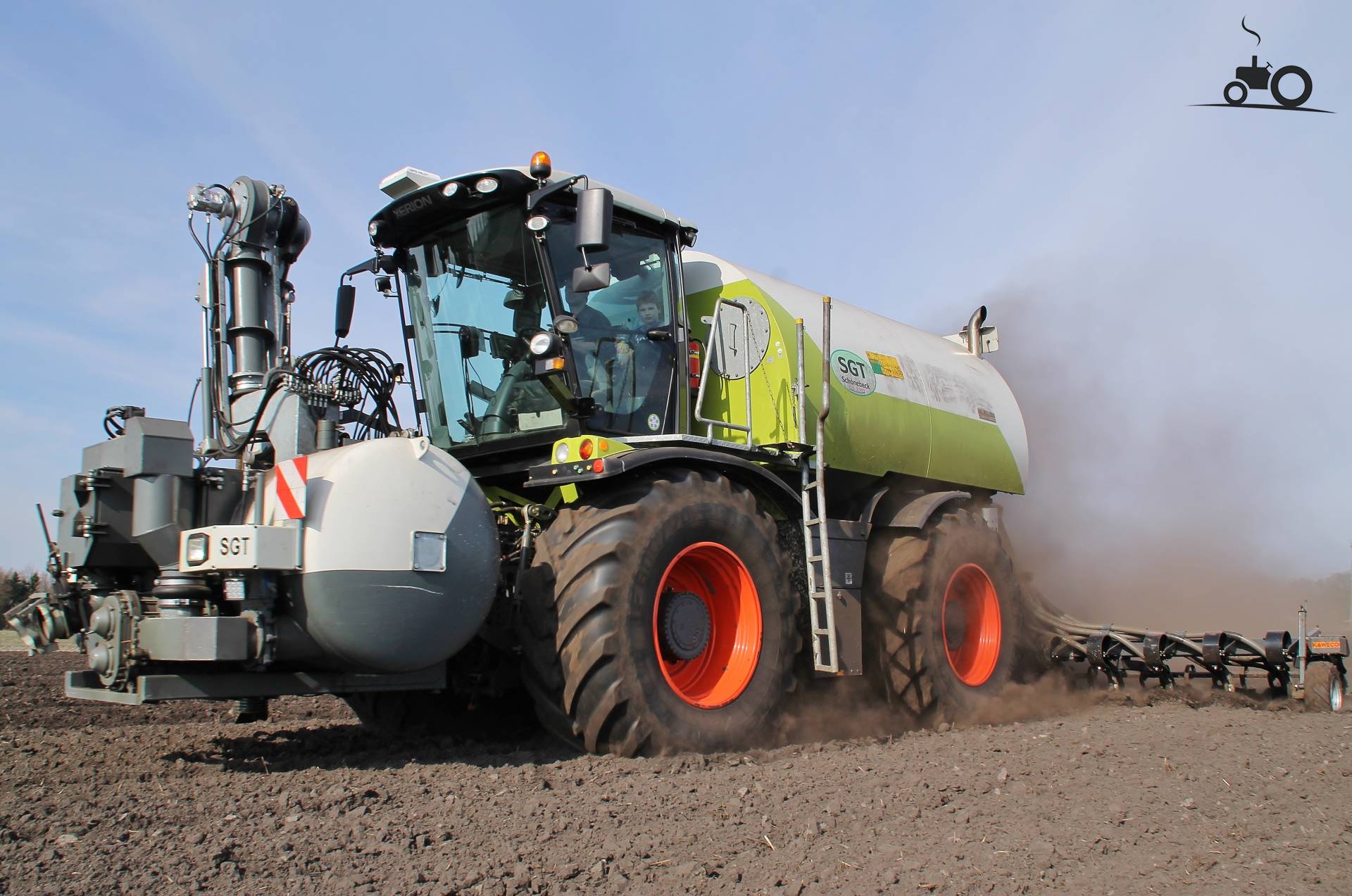 Foto Claas Xerion 3800 VC #832569