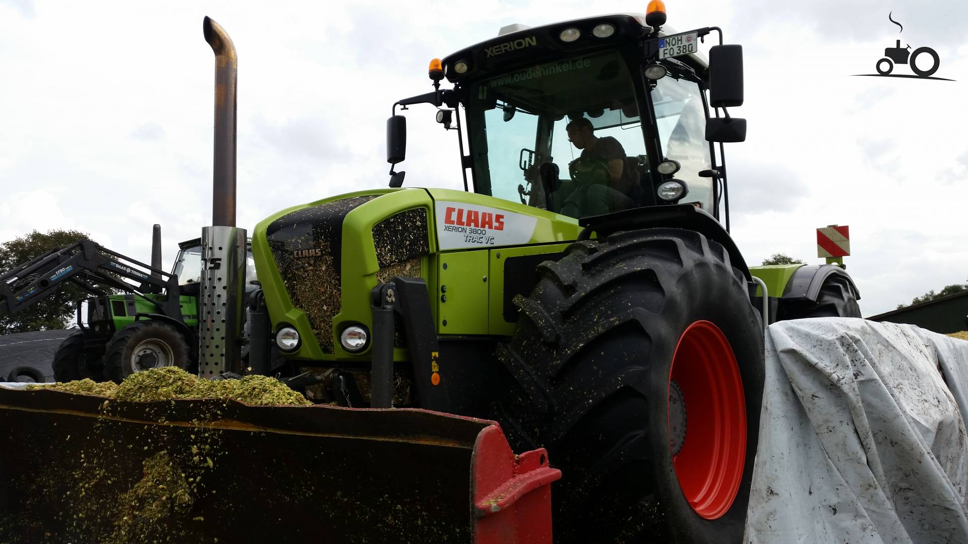 Foto Claas Xerion 3800 TRAC #873839