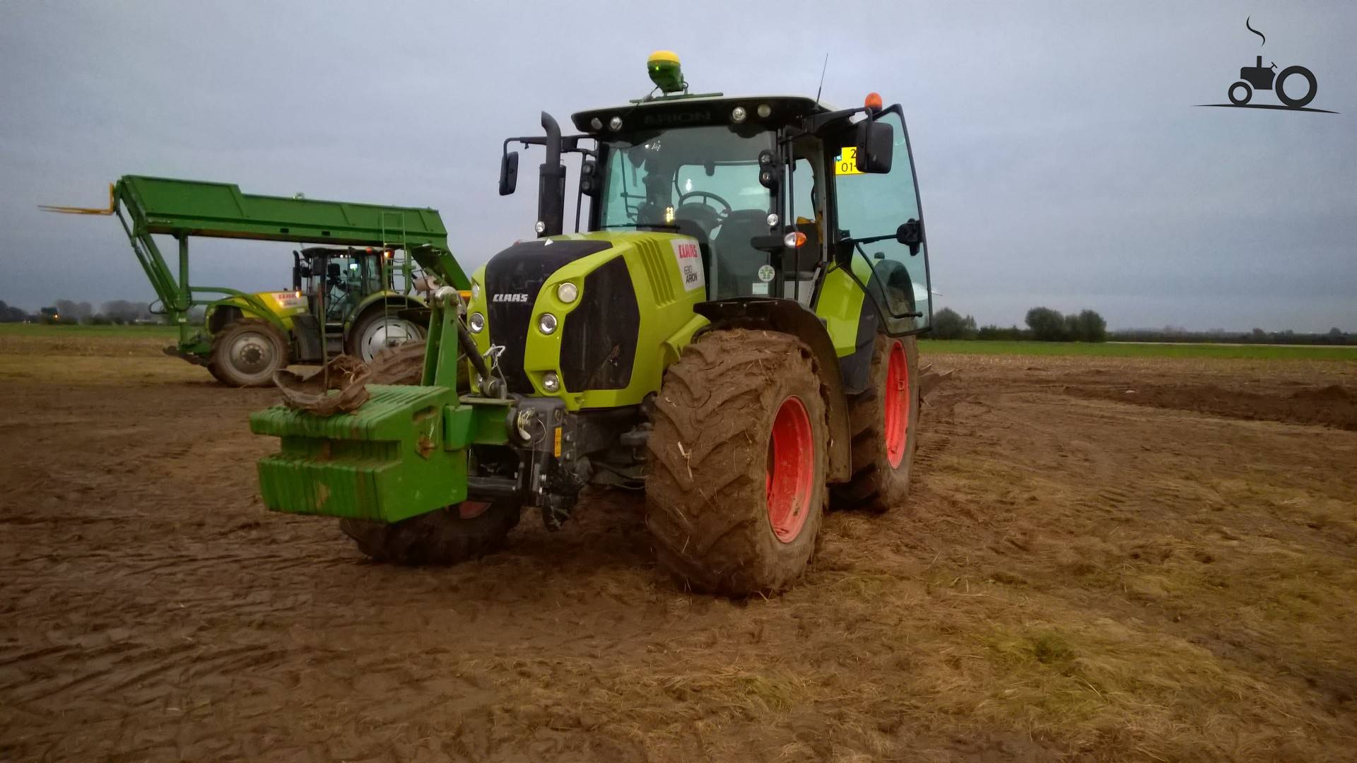 Foto Claas Arion 630 Cebis #879833