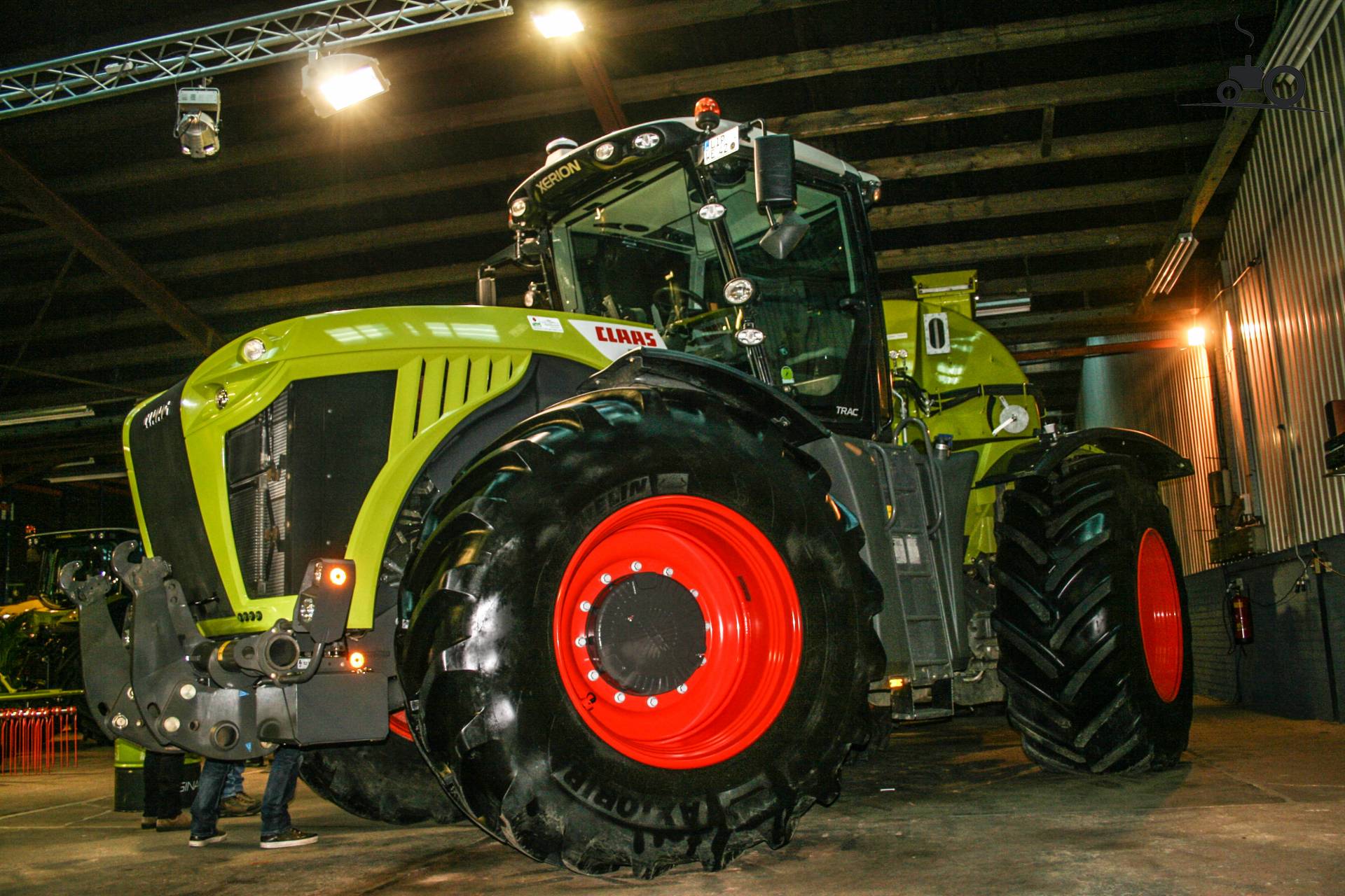 Claas Xerion 5000 - United Kingdom - Tractor picture #892530