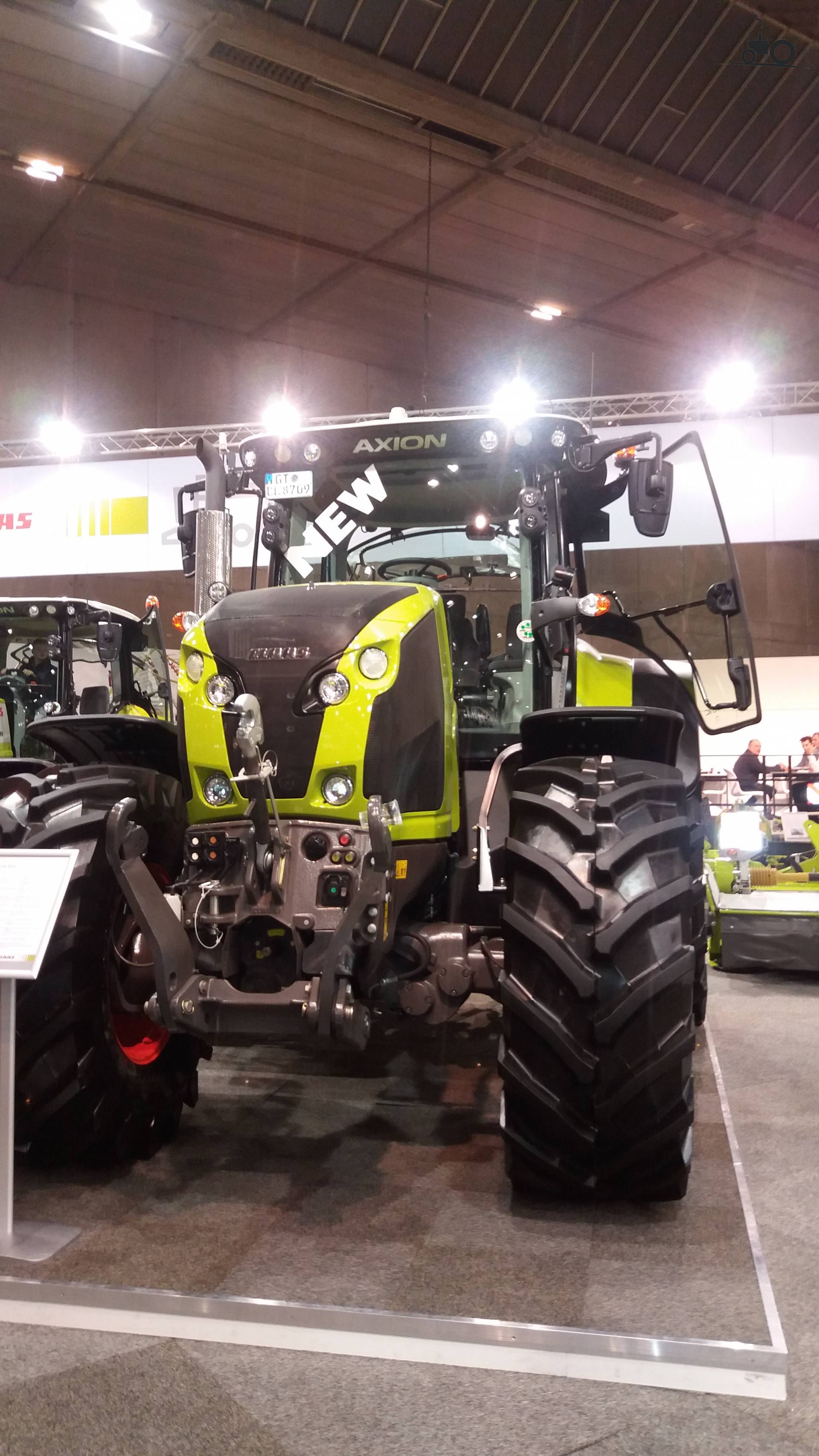 Foto Claas Axion 870 #947374