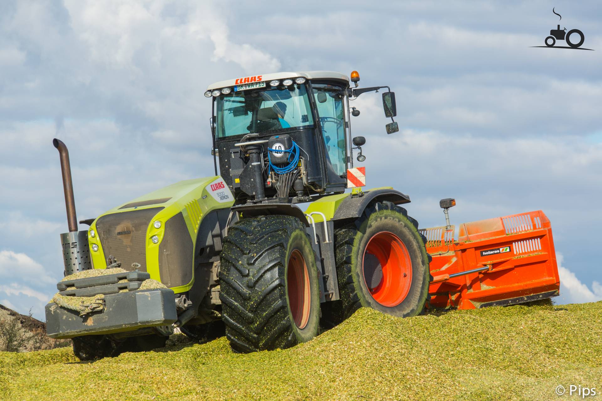 Claas Xerion 5000 - United Kingdom - Tractor picture #950139