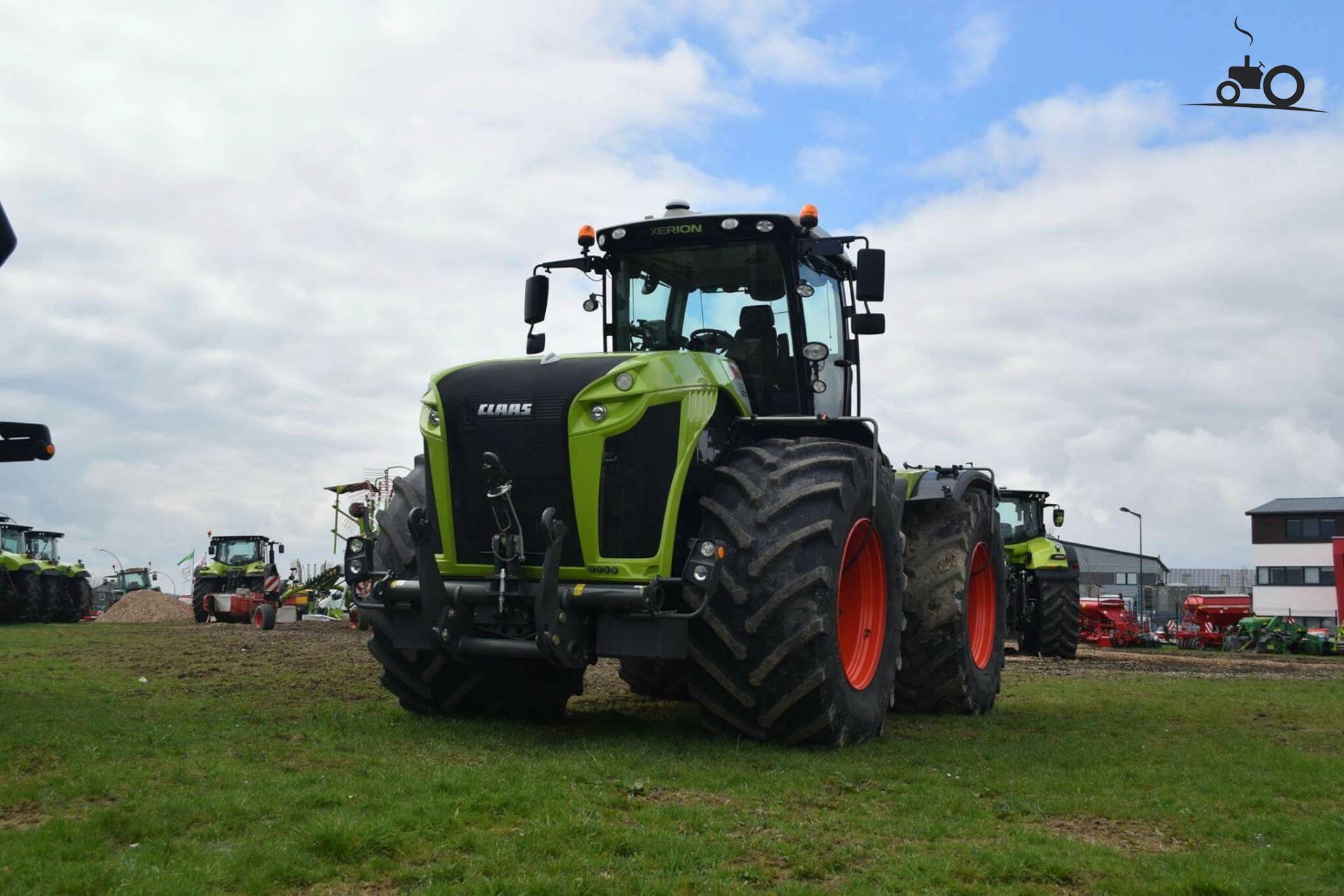 Claas Xerion 5000 - United Kingdom - Tractor picture #960816