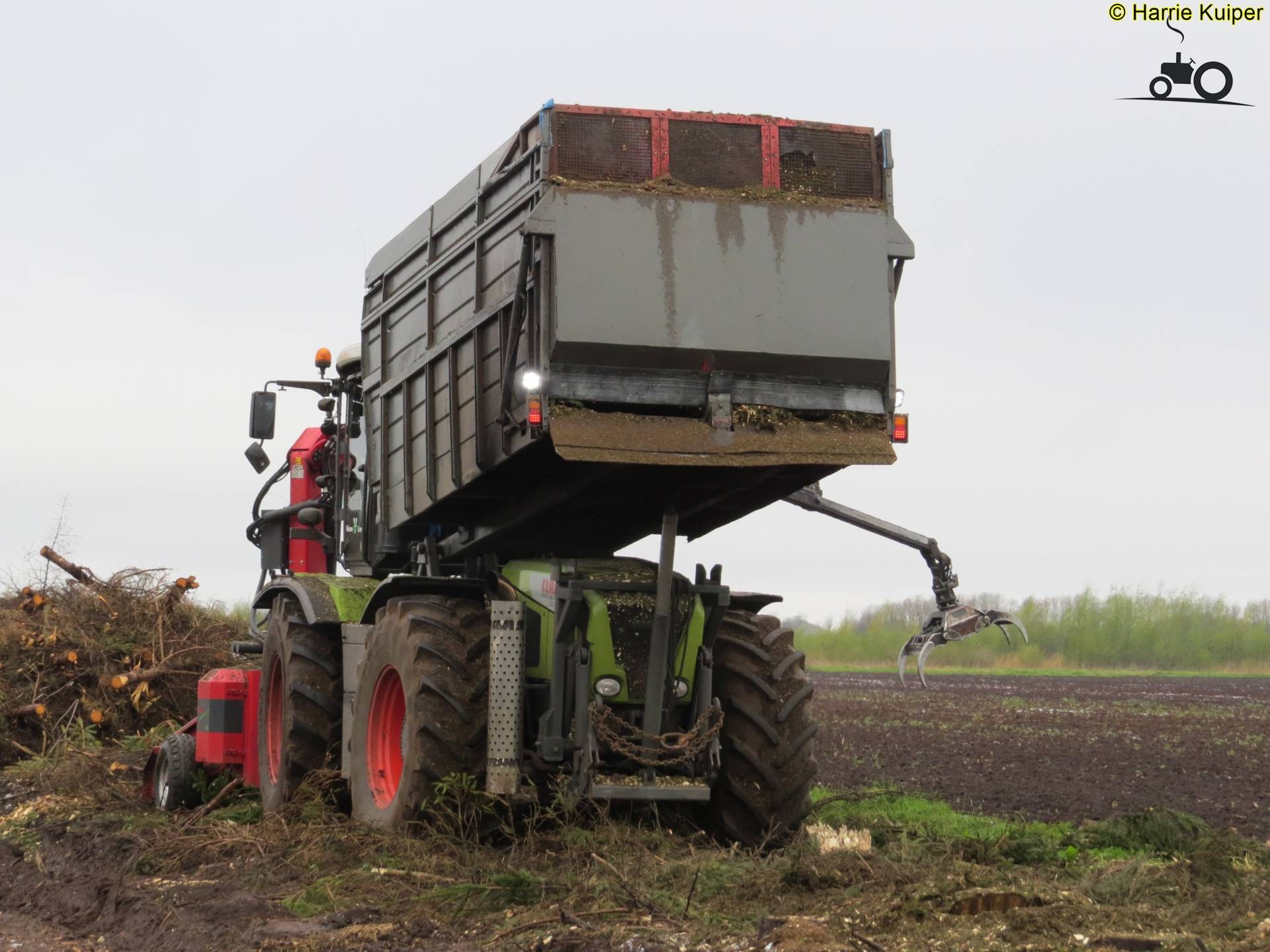 Foto Claas Xerion 3800 TRAC #963873