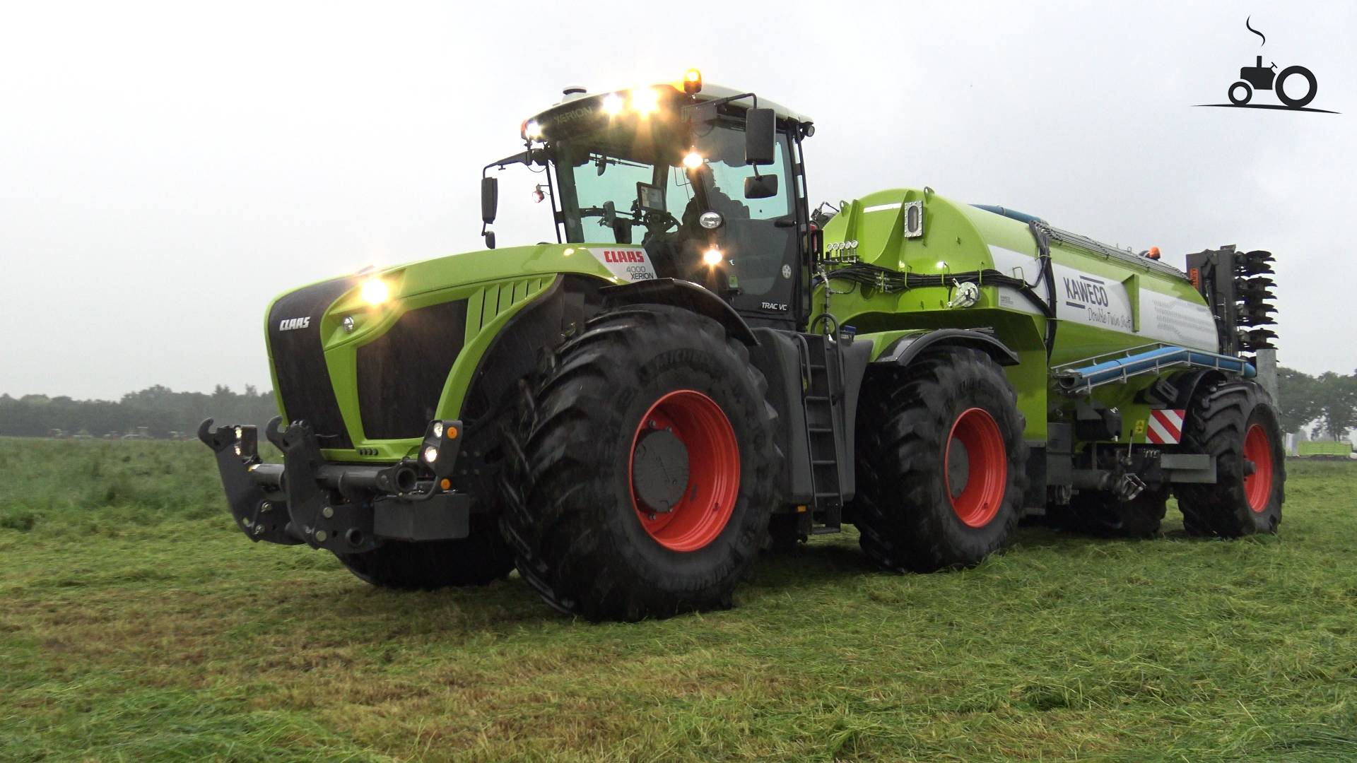 Foto Claas Xerion 4000 #971721