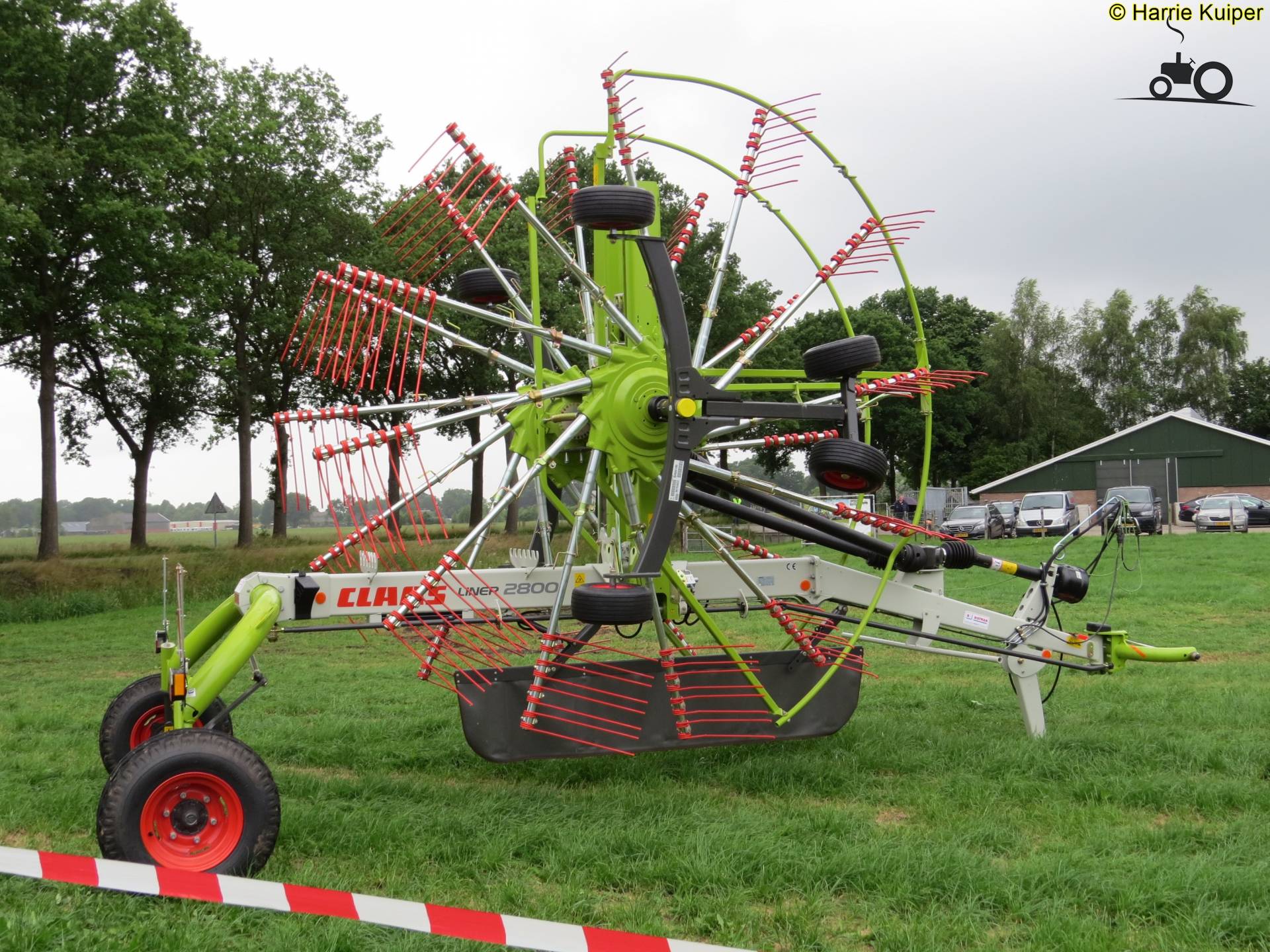 Foto Claas Liner 2800 #971731