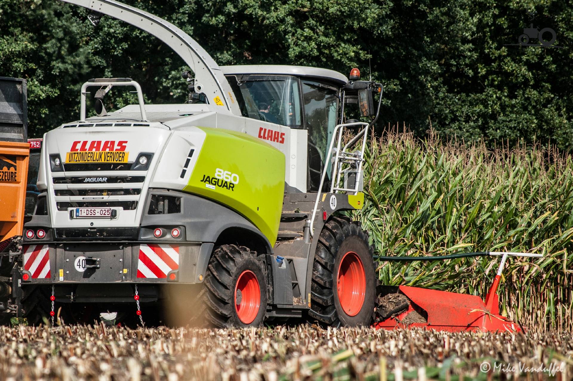 Foto Claas Jaguar 860 van Loonbedrijf De Bollissen (vanbuel)