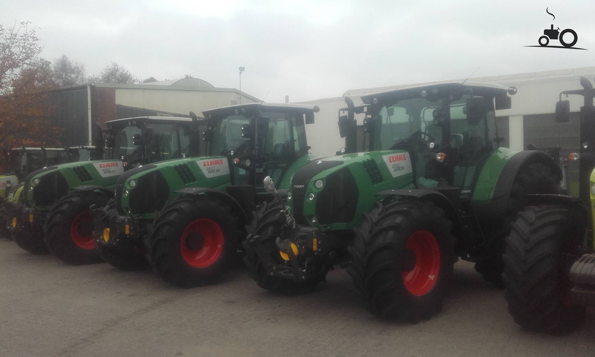 Foto Claas Arion 650 #985832