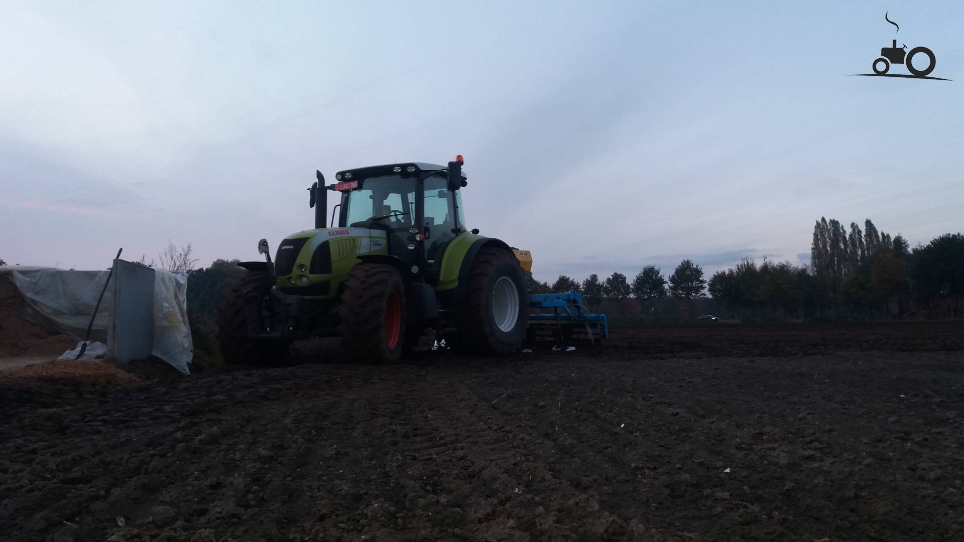Foto Claas Arion 640 van Melkvee / varkenshouderij Marijnissen