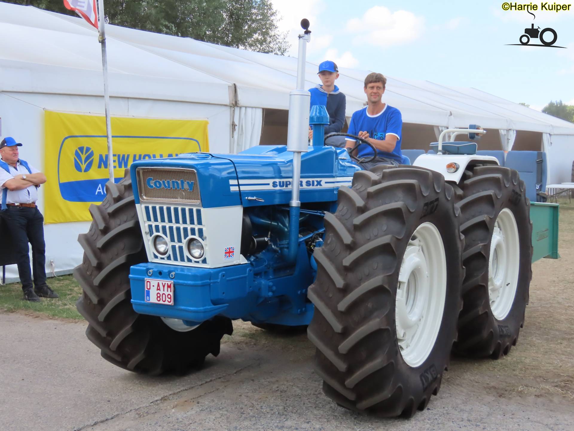 Foto County 1124 #1488707