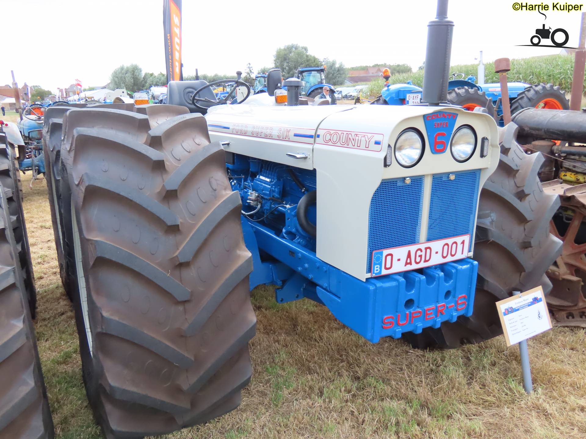 Foto County Super Six #1494720