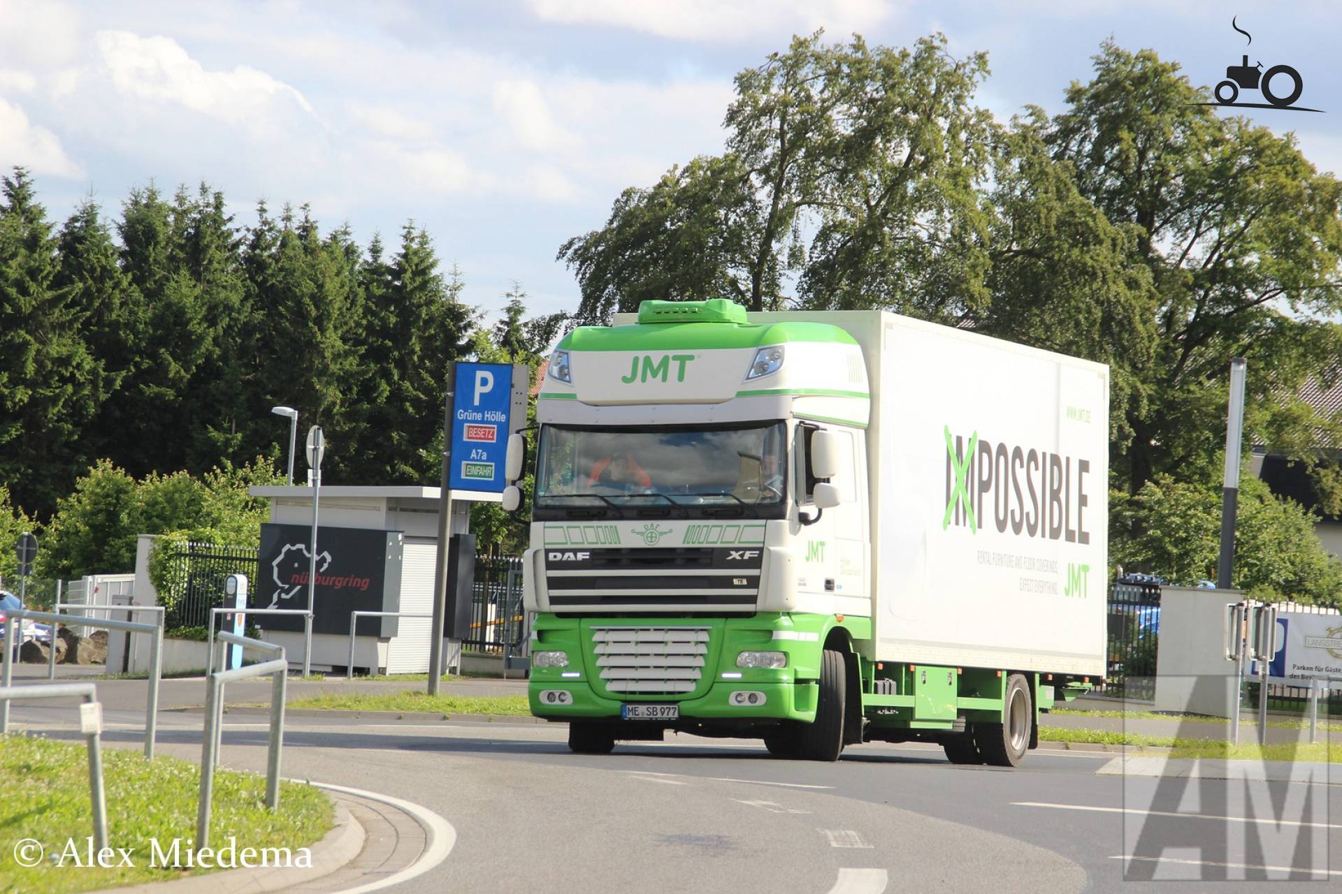Foto DAF XF105 van JMT